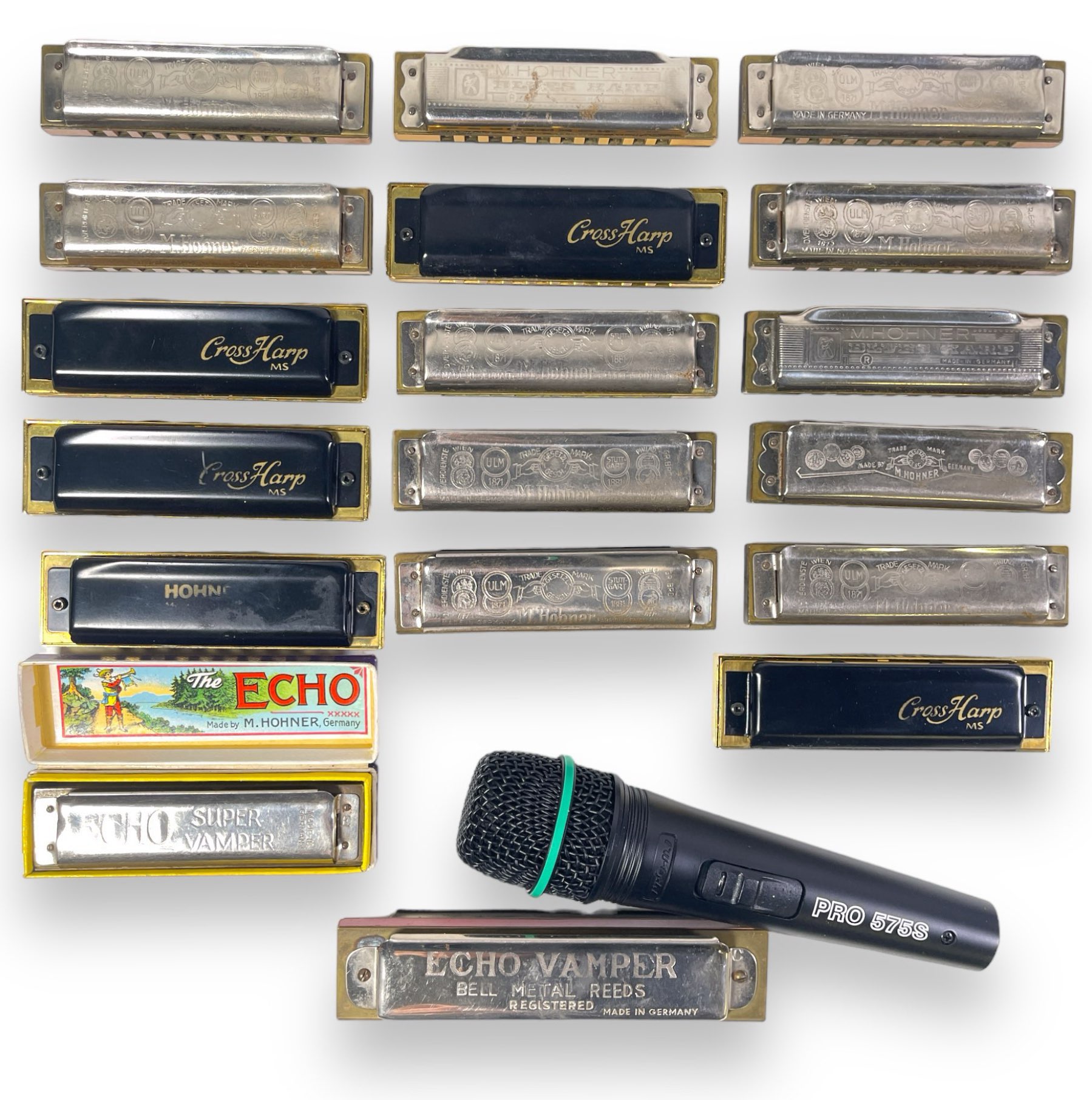 Lot 34 - COLLECTION OF HARMONICAS INC HOHNER SUPER