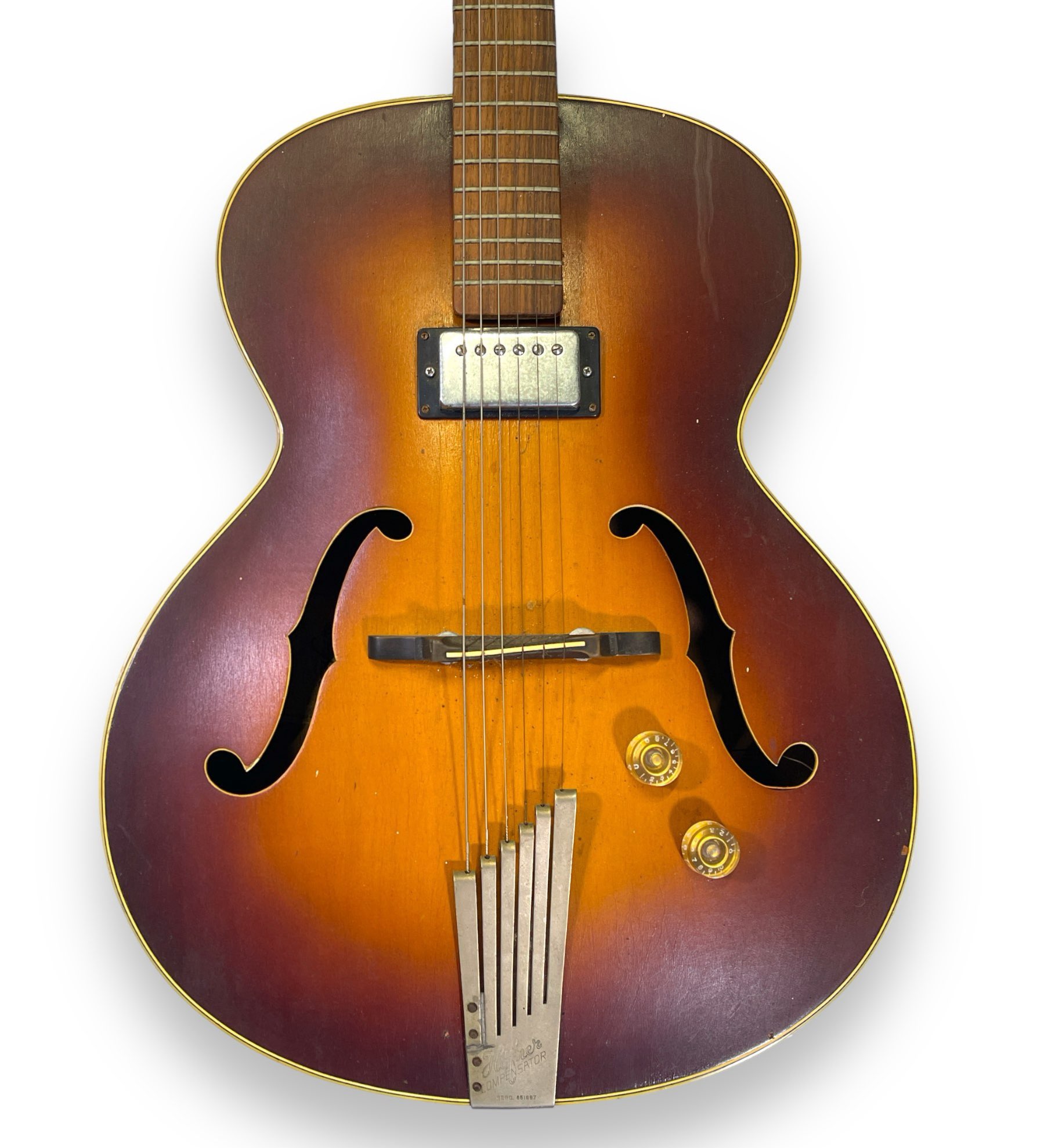 Lot 38 - 1963 HOFNER SENATOR GUITAR.