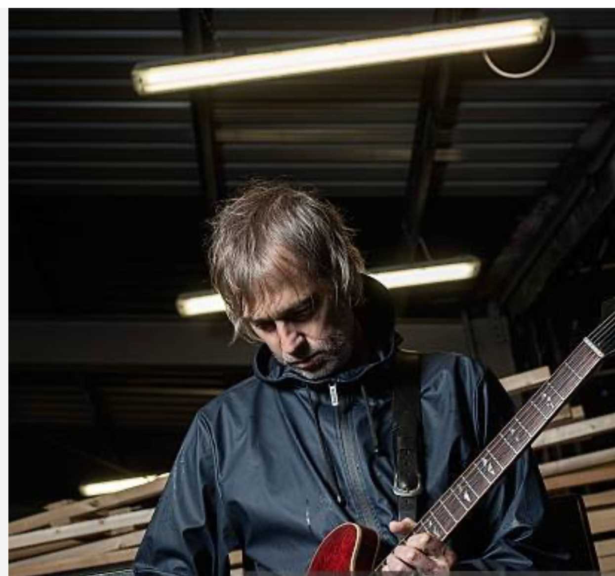 Lot 520 - RIDE - ANDY BELL OWNED AND PHOTO-SHOOT WORN