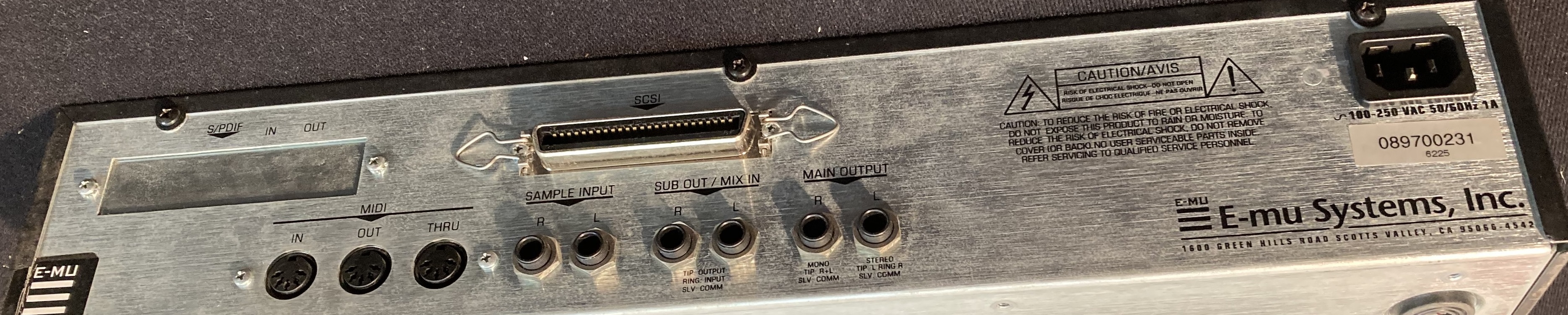 Lot 9 - Studio Equipment - E-Mu Systems ESI 4000