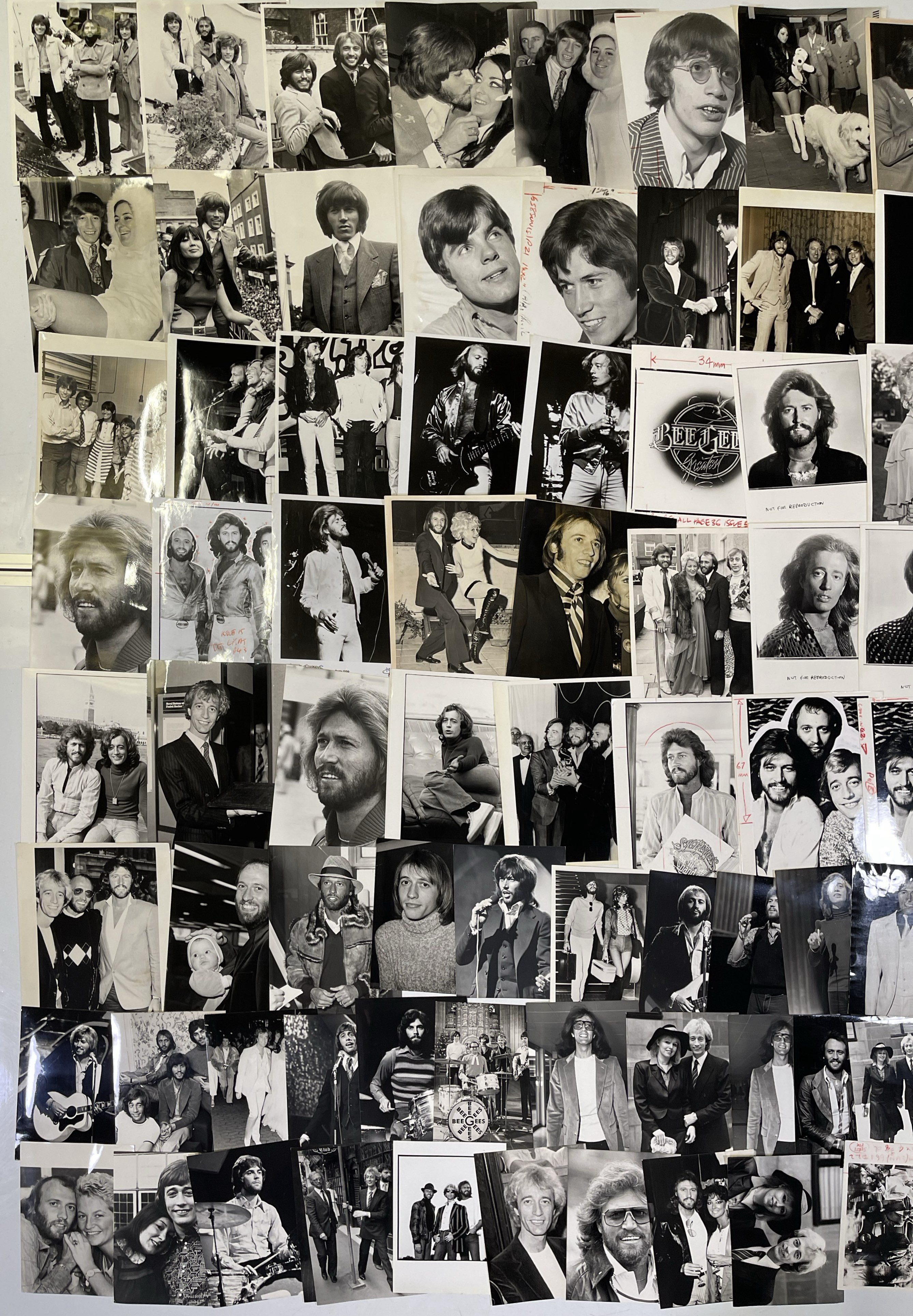 Lot 193 - BEE GEES- LARGE COLLECTION OF PRESS