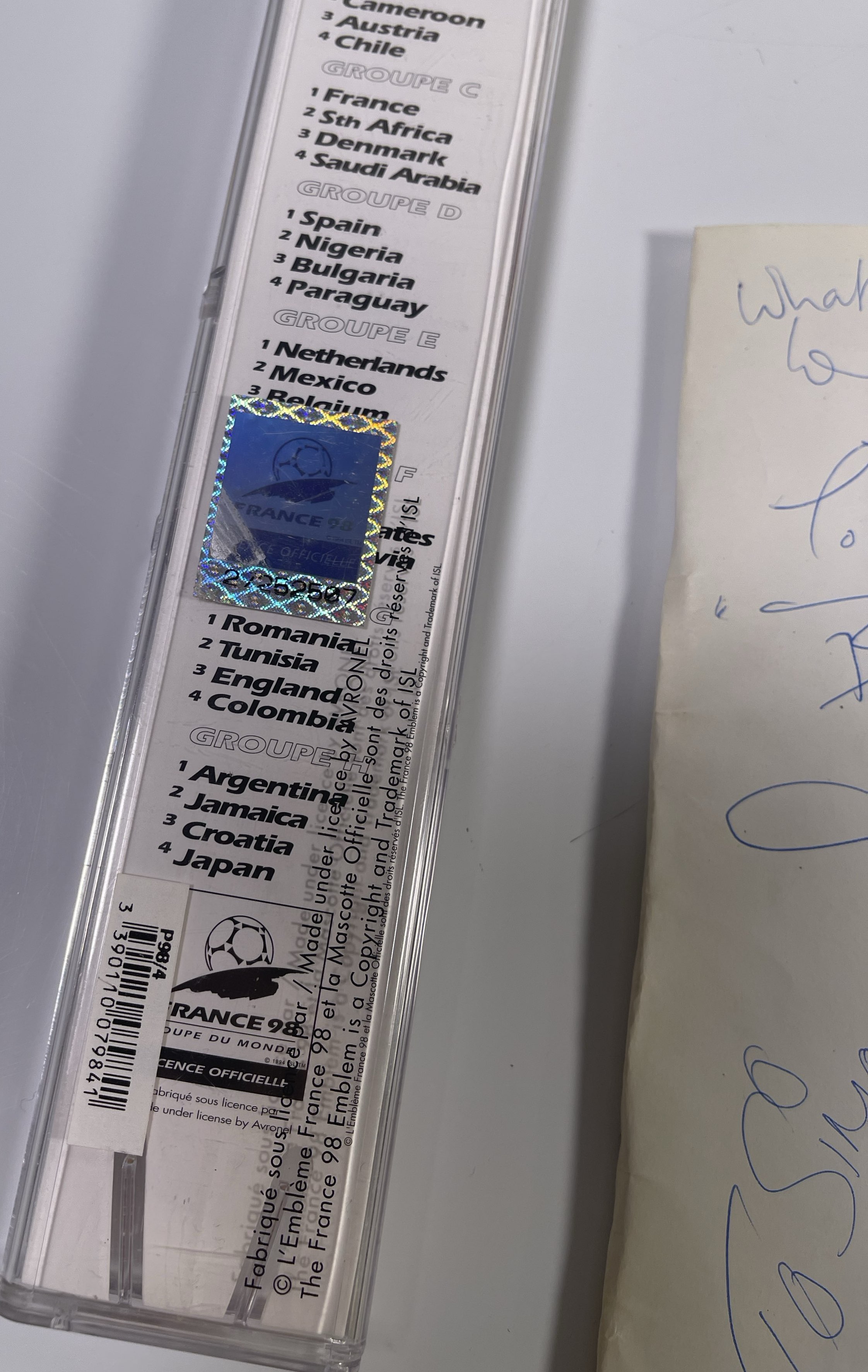 Lot 305 - SPORTING MEMORABILIA INC NIGEL BENN SIGNED