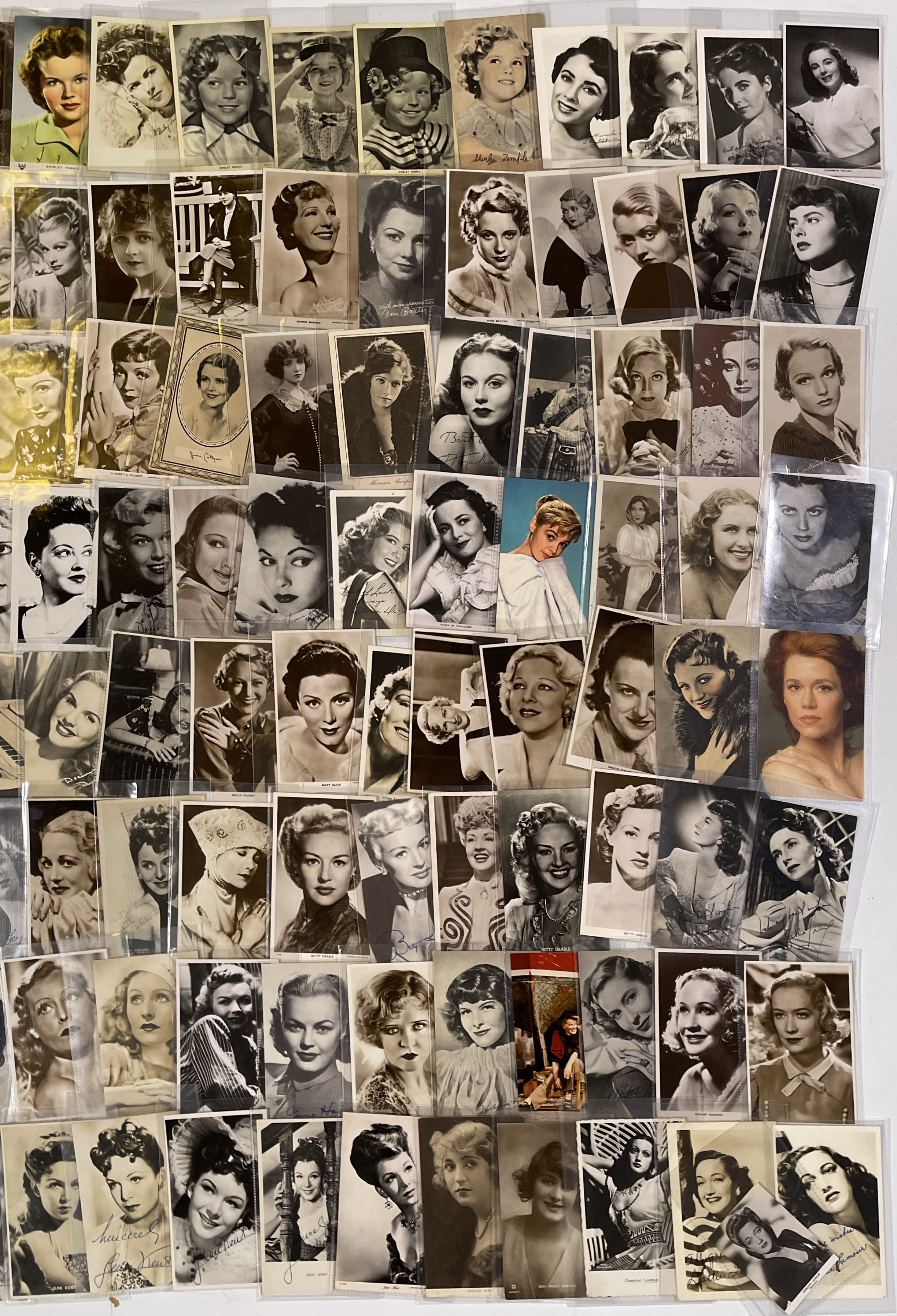 Lot 82 - 500+ VINTAGE FILM STAR POSTCARDS.