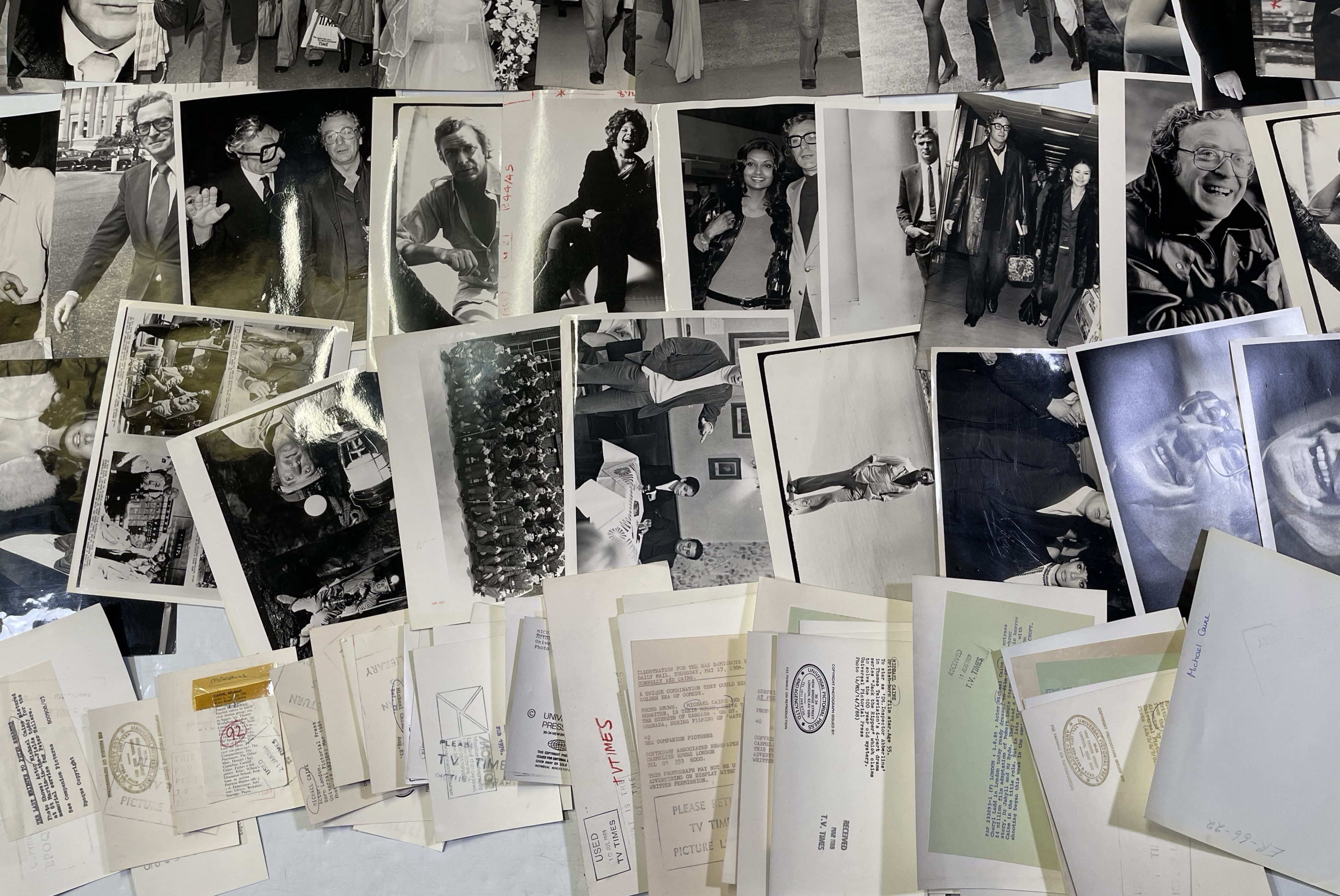 Lot 255 - MICHAEL CAINE - LARGE COLLECTION OF PRESS