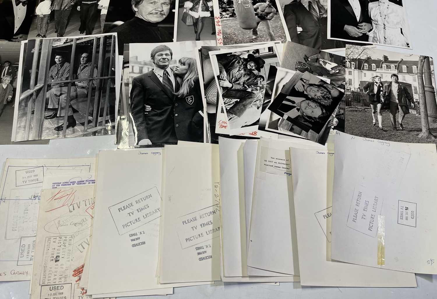 Lot 261 - JAMES CAGNEY / CHARLES BRONSON - COLLECTION