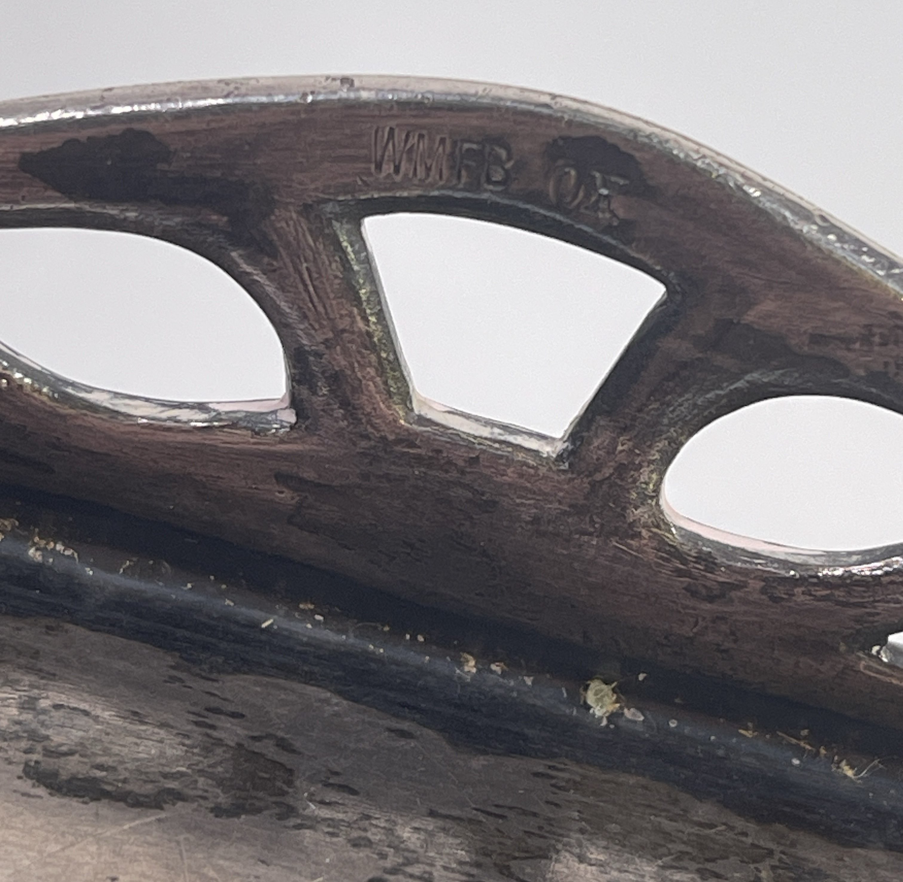 Lot 20 - A WMF ART NOUVEAU SILVER PLATED STAMP BOX.