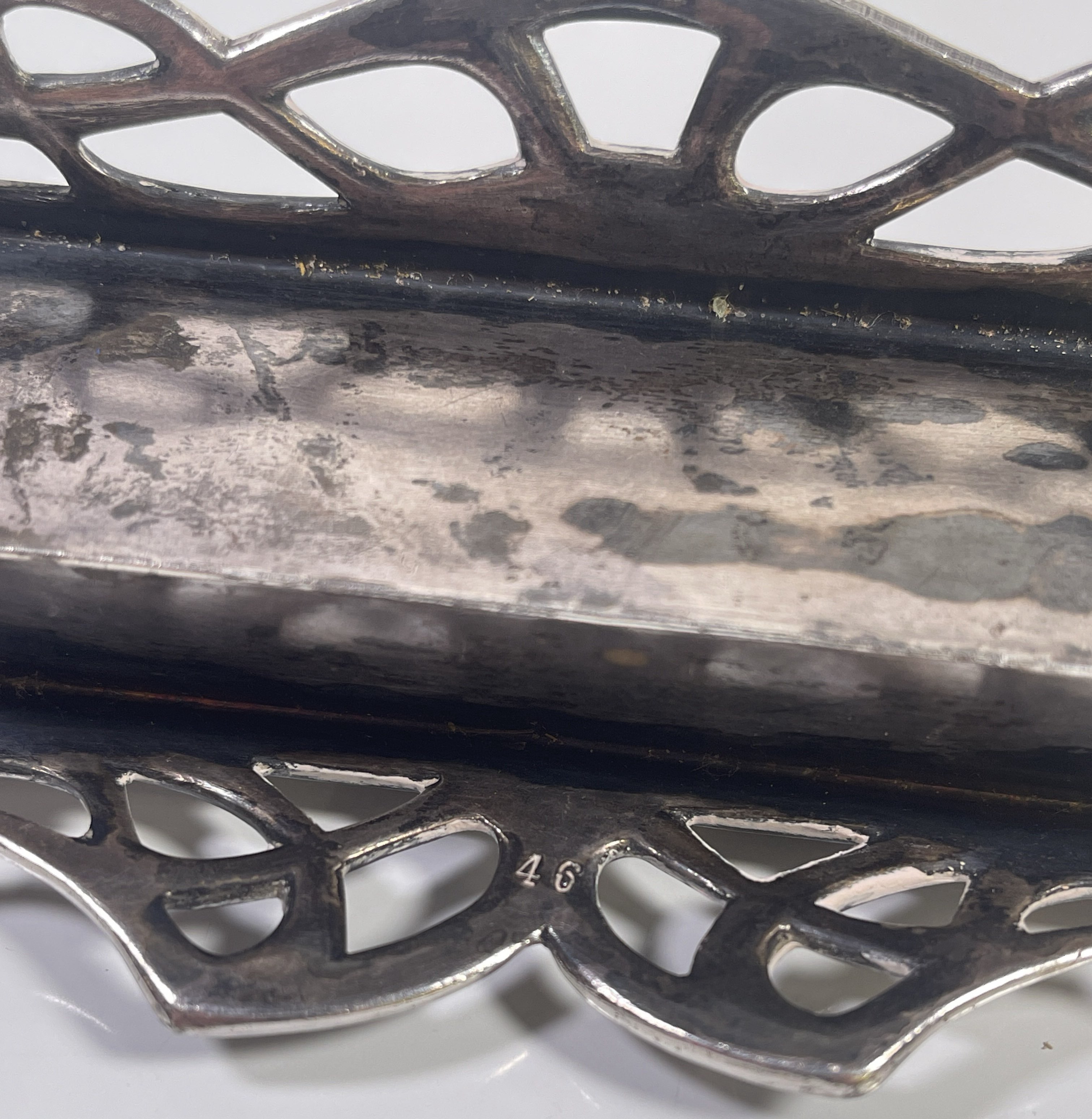 Lot 20 - A WMF ART NOUVEAU SILVER PLATED STAMP BOX.