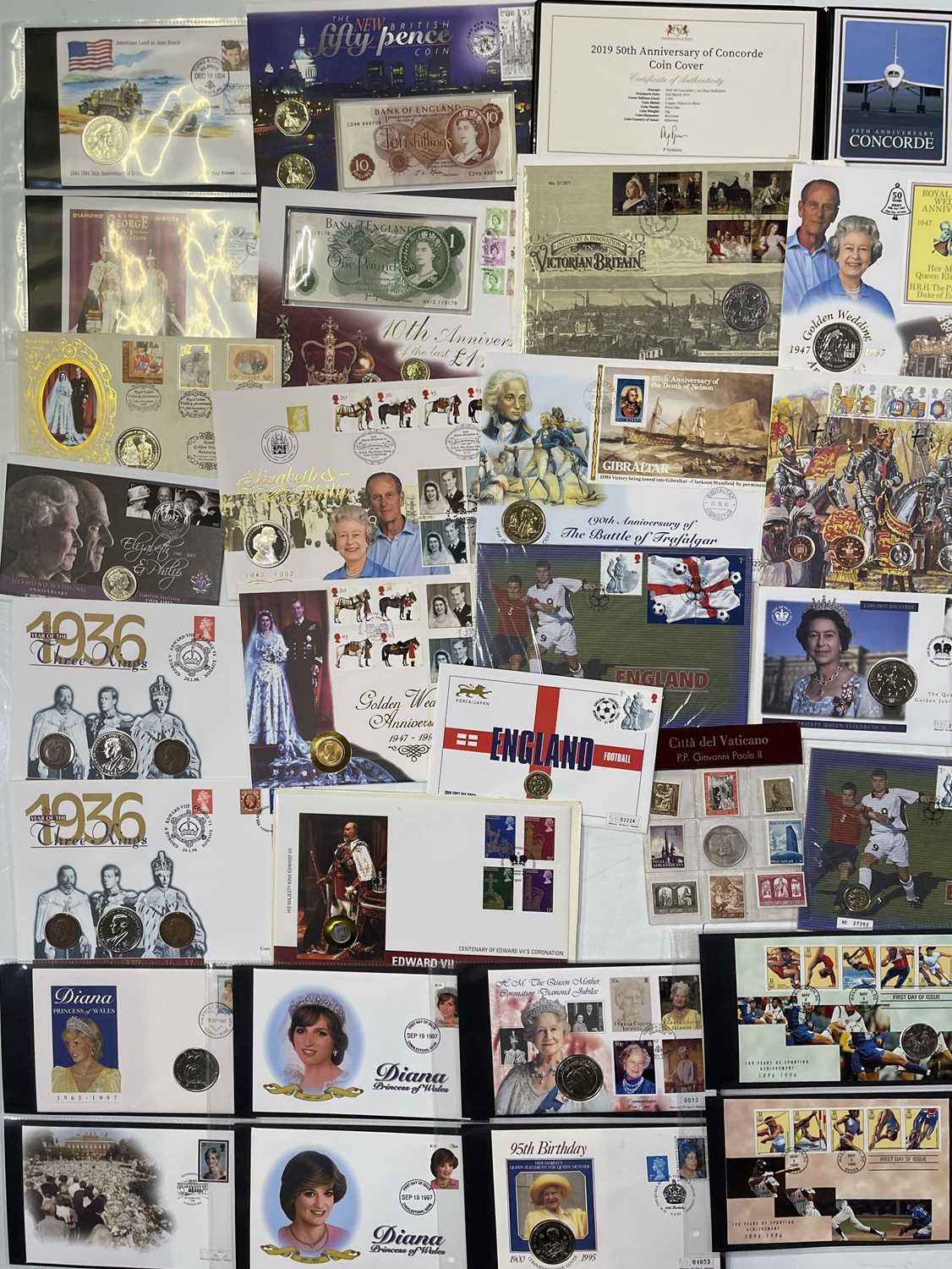 Lot 73 - COINS AND COINS COVERS WITH FACE VALUE £200+.