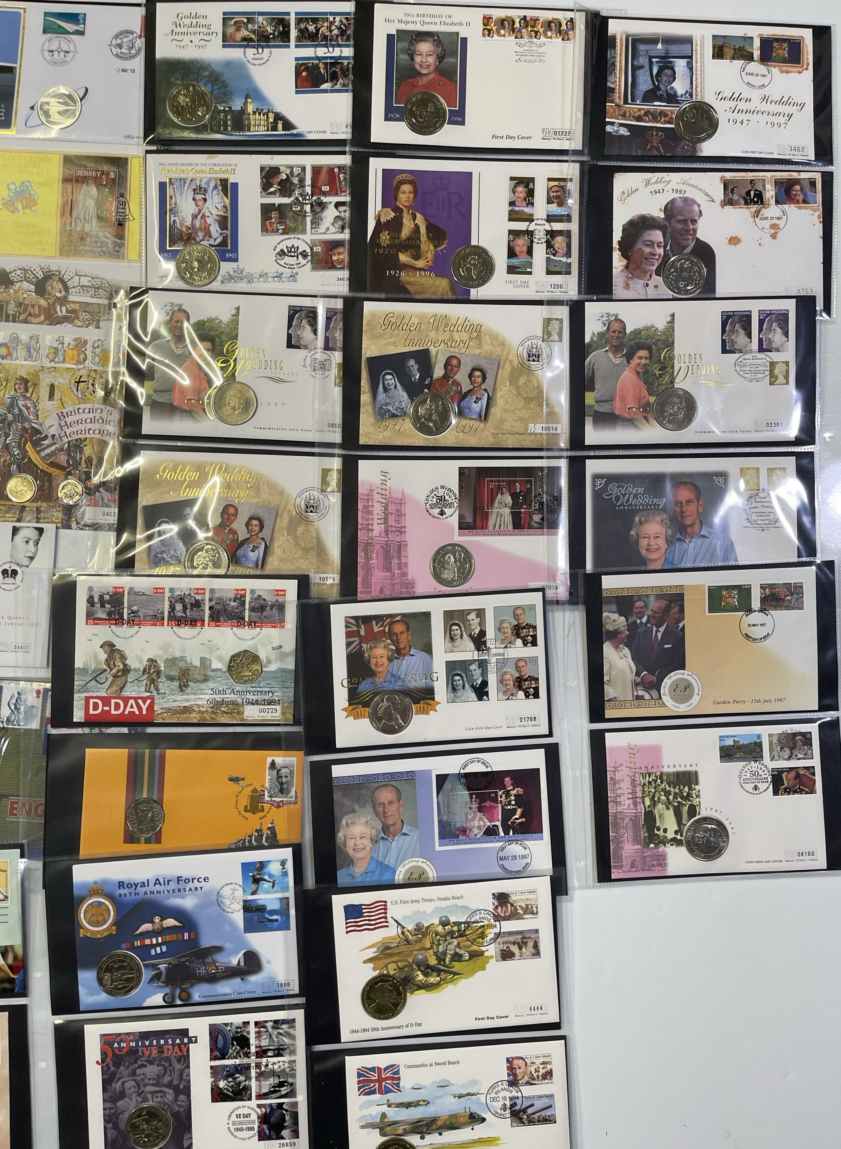 Lot 73 - COINS AND COINS COVERS WITH FACE VALUE £200+.