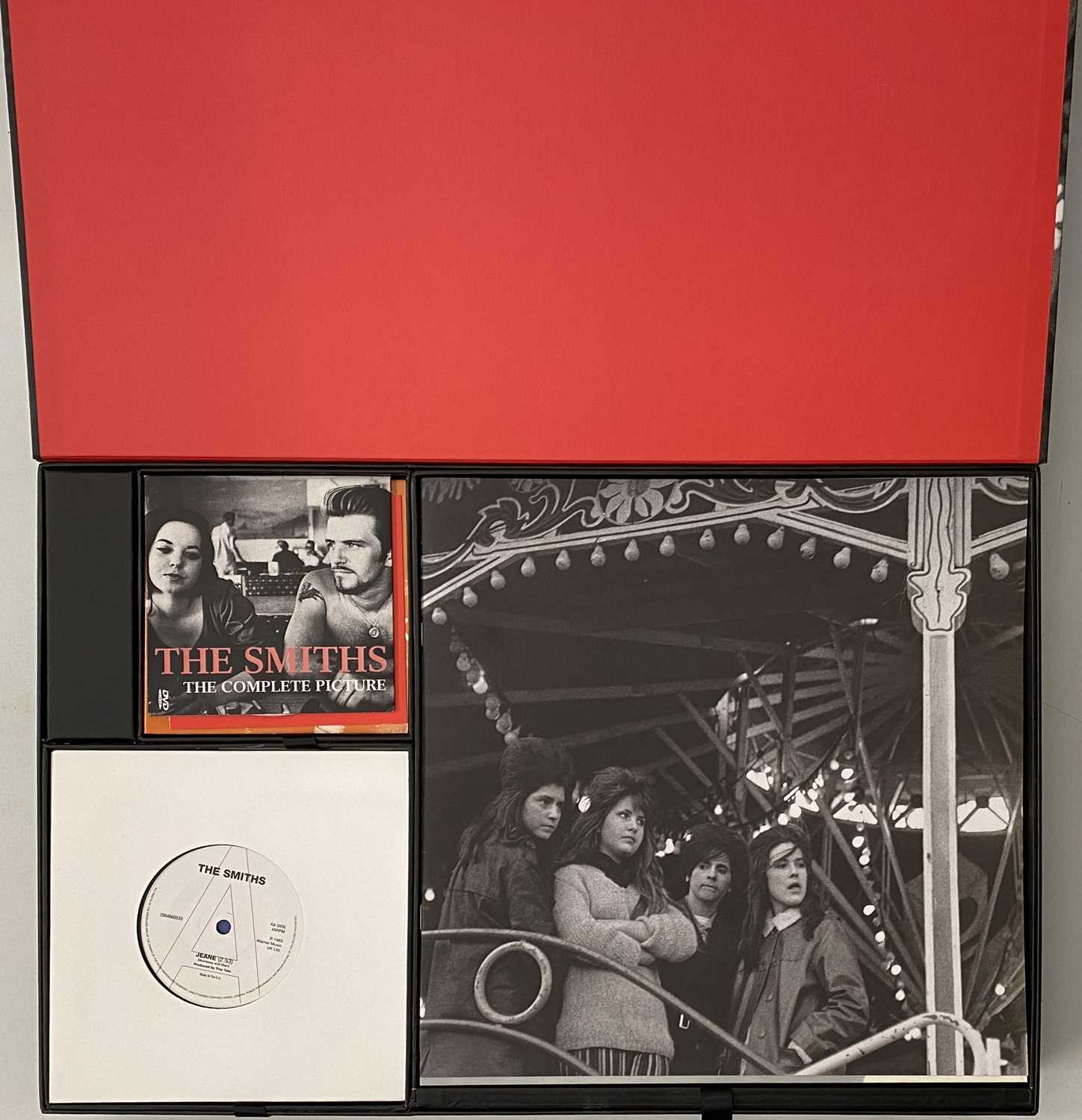 Lot 178 - THE SMITHS - COMPLETE (LP/7"/CD BOX SET