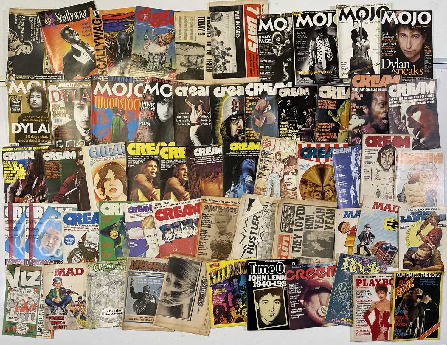 Lot 102 - MAGAZINES INC ZIGZAG / CREAM,
