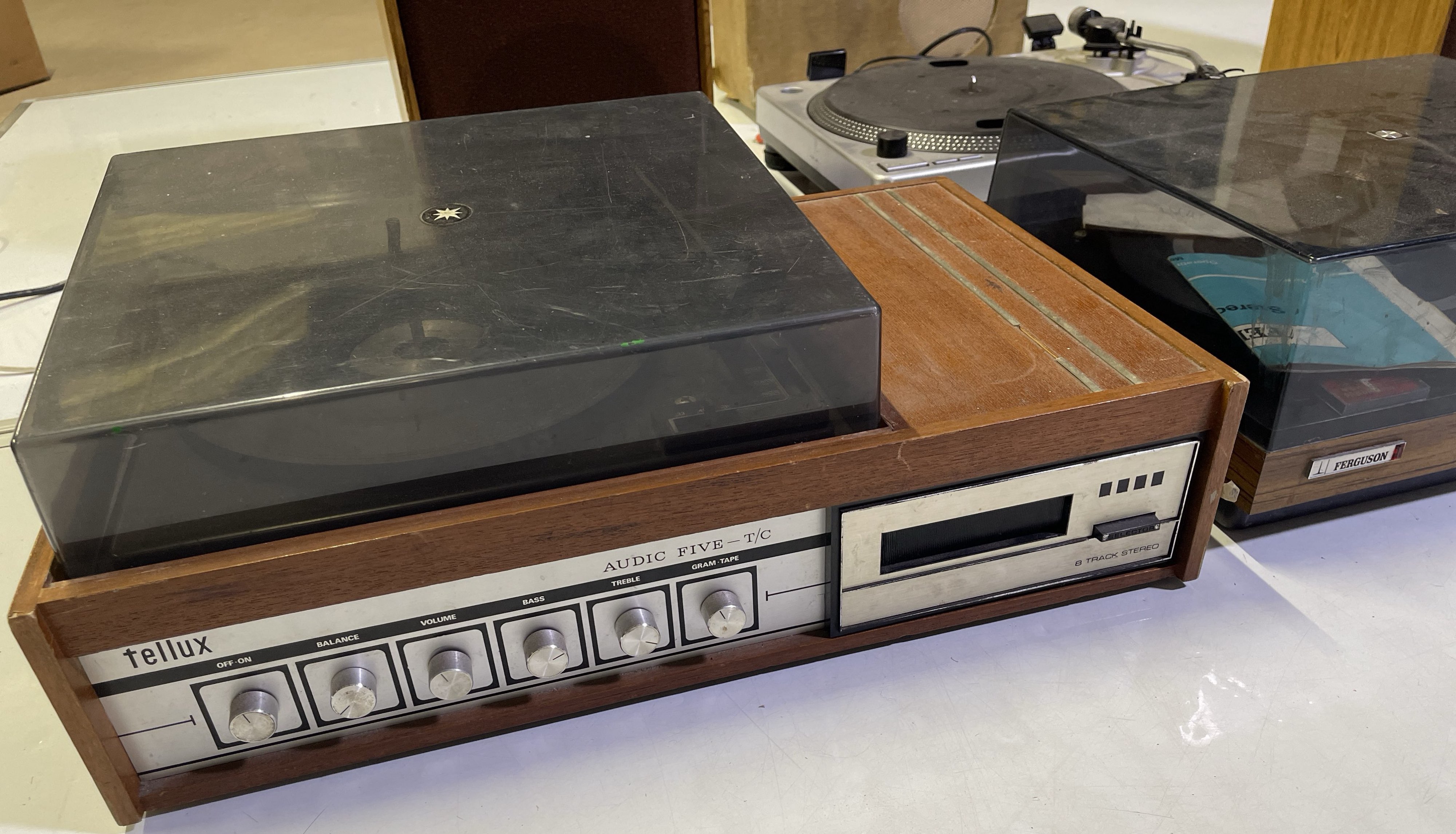 Lot 10 - RECORD PLAYERS & SPEAKERS.