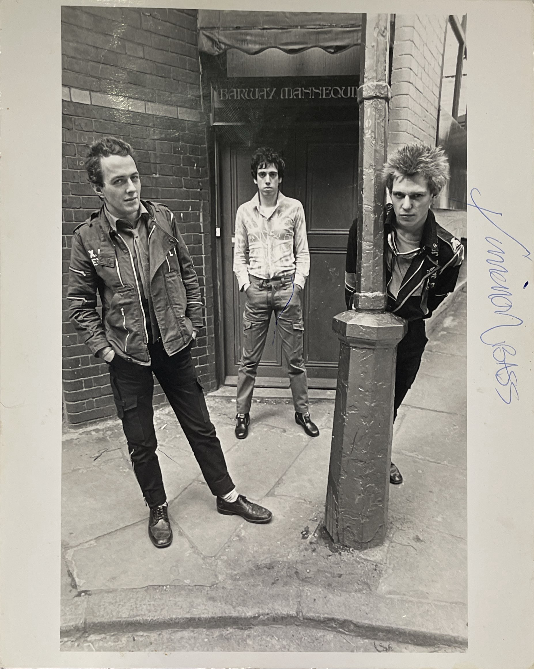 Lot 169 - THE CLASH - STAMPED ORIGINAL PRESS PHOTOS