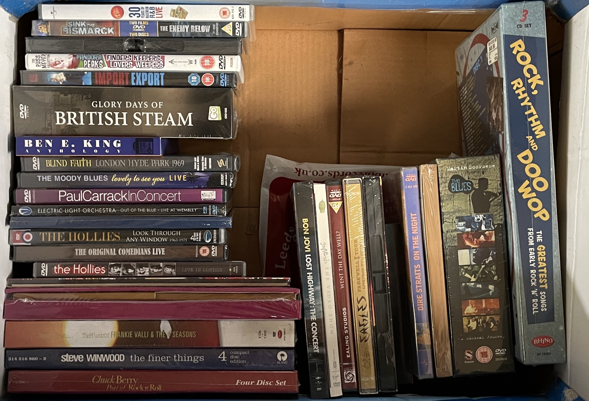 Lot 1159 - CASSETTES / DVDs COLLECTION