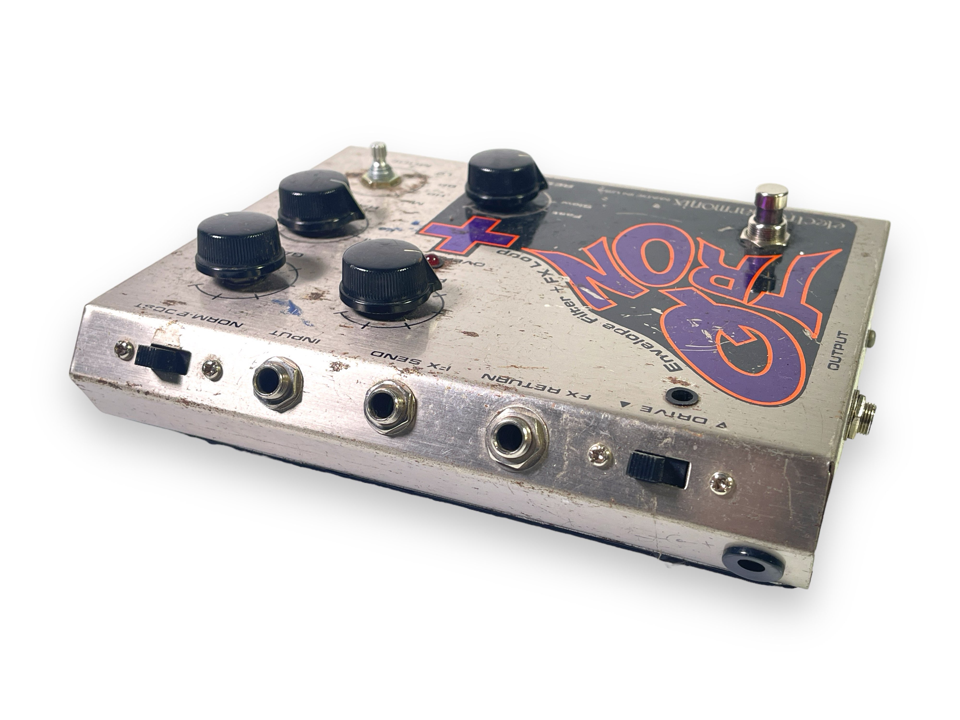 Lot 63 - JOHN'S EQUIPMENT - Q TRON FILTER/FX PEDAL.