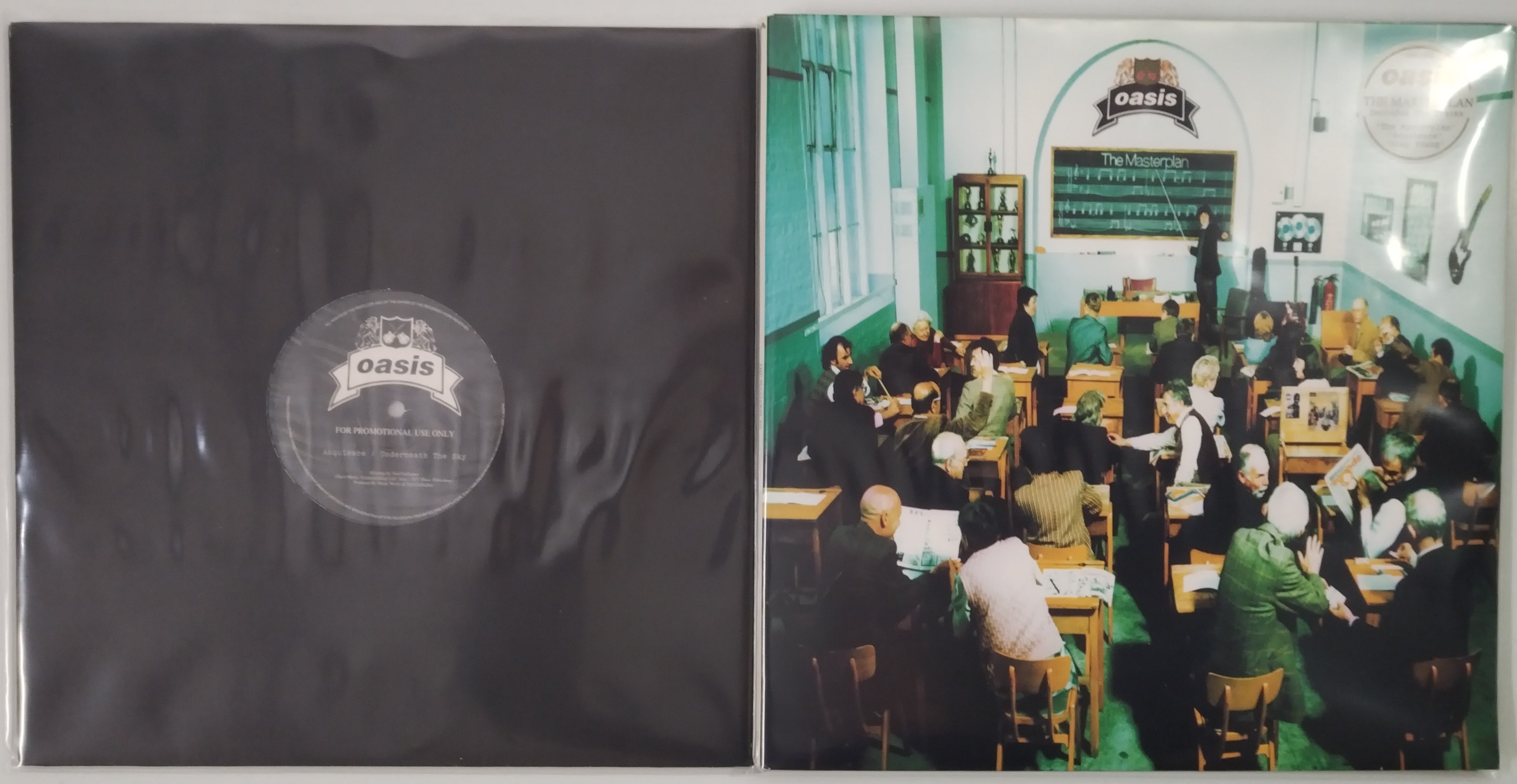 Lot 139 - OASIS - THE MASTERPLAN LP/ THE MASTERPLAN