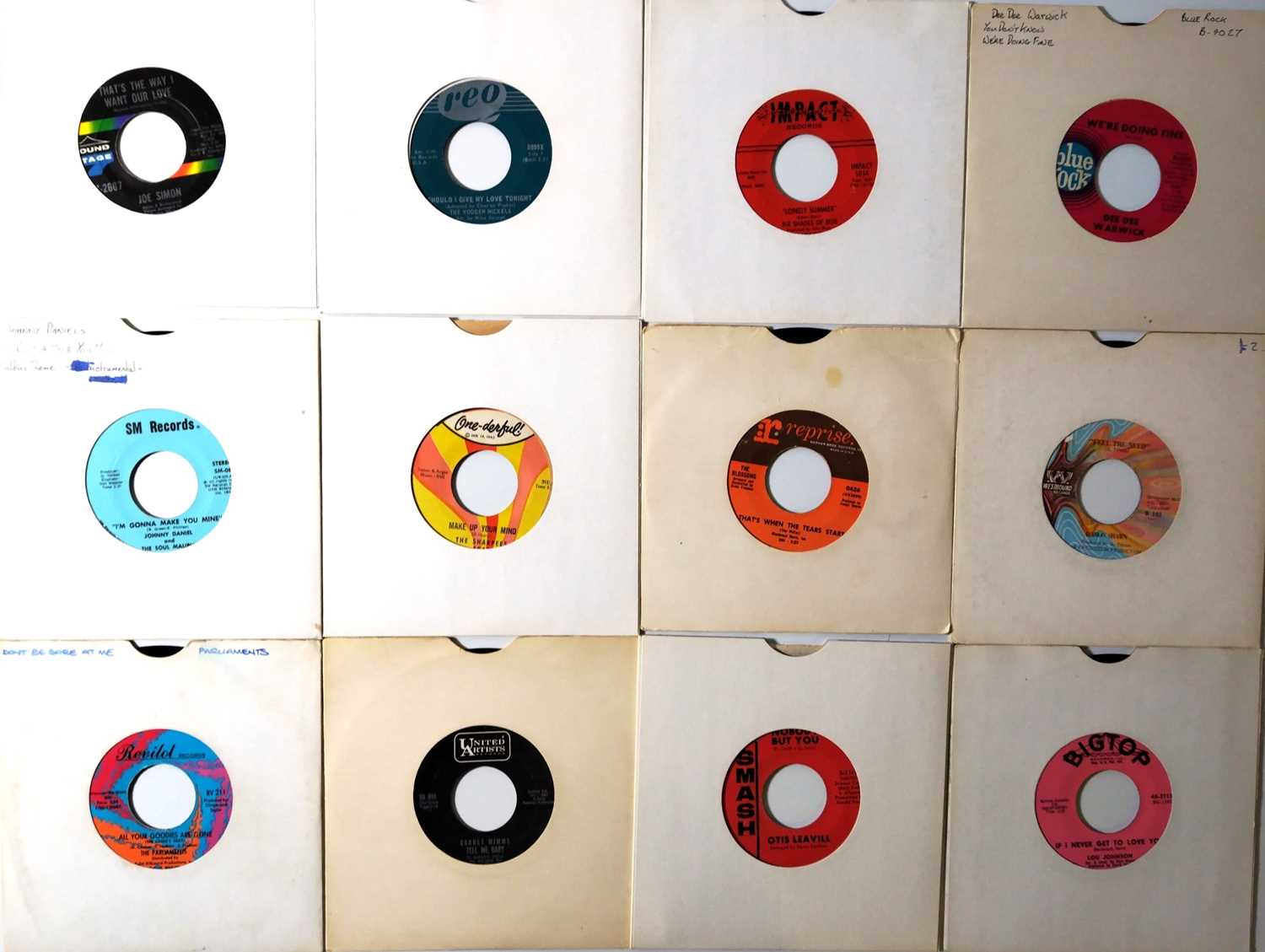Lot 396 - 382 US ORIGINAL 60's SINGLES (SOUL)