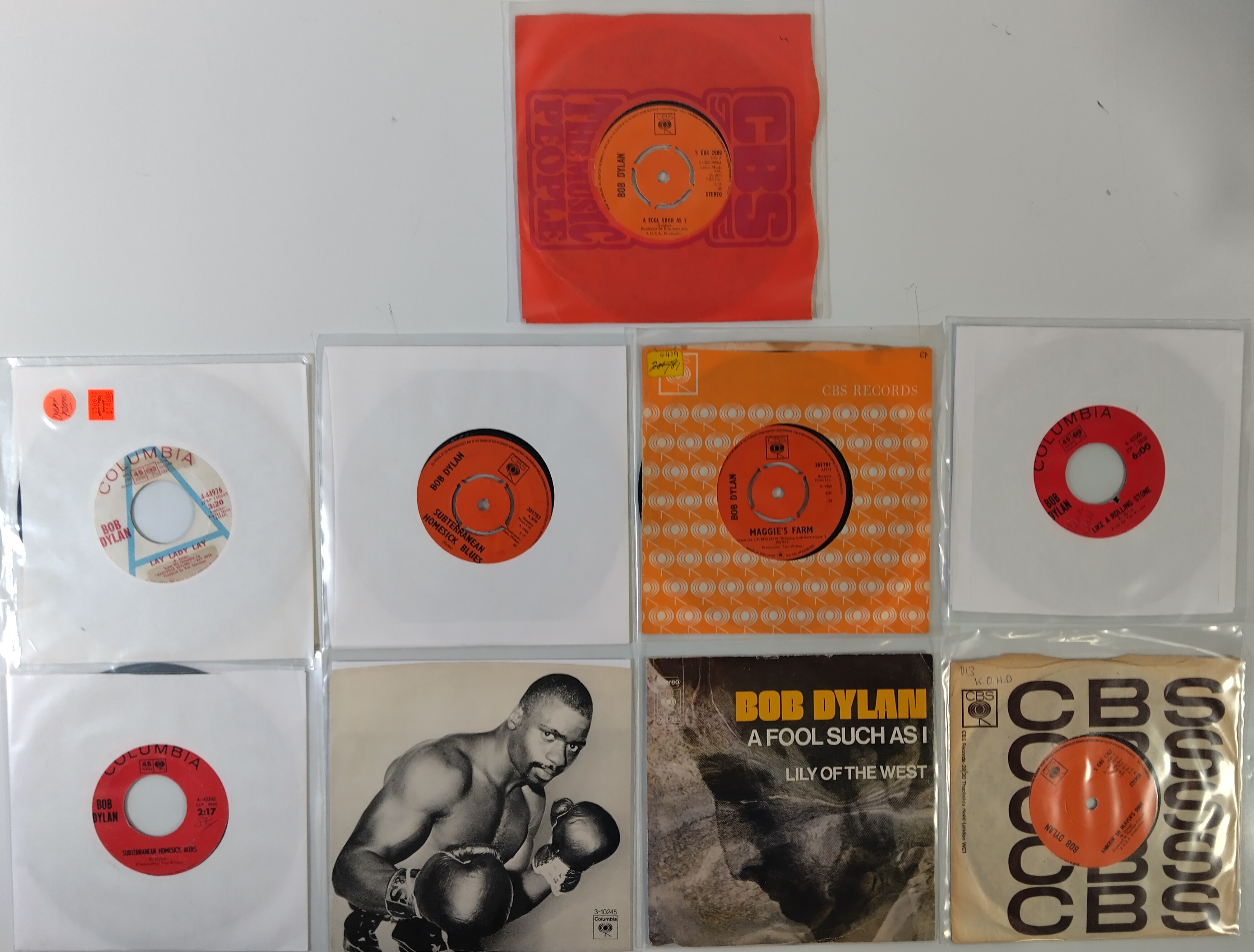 Lot 195 - BOB DYLAN - 7" COLLECTION (INC EPs)