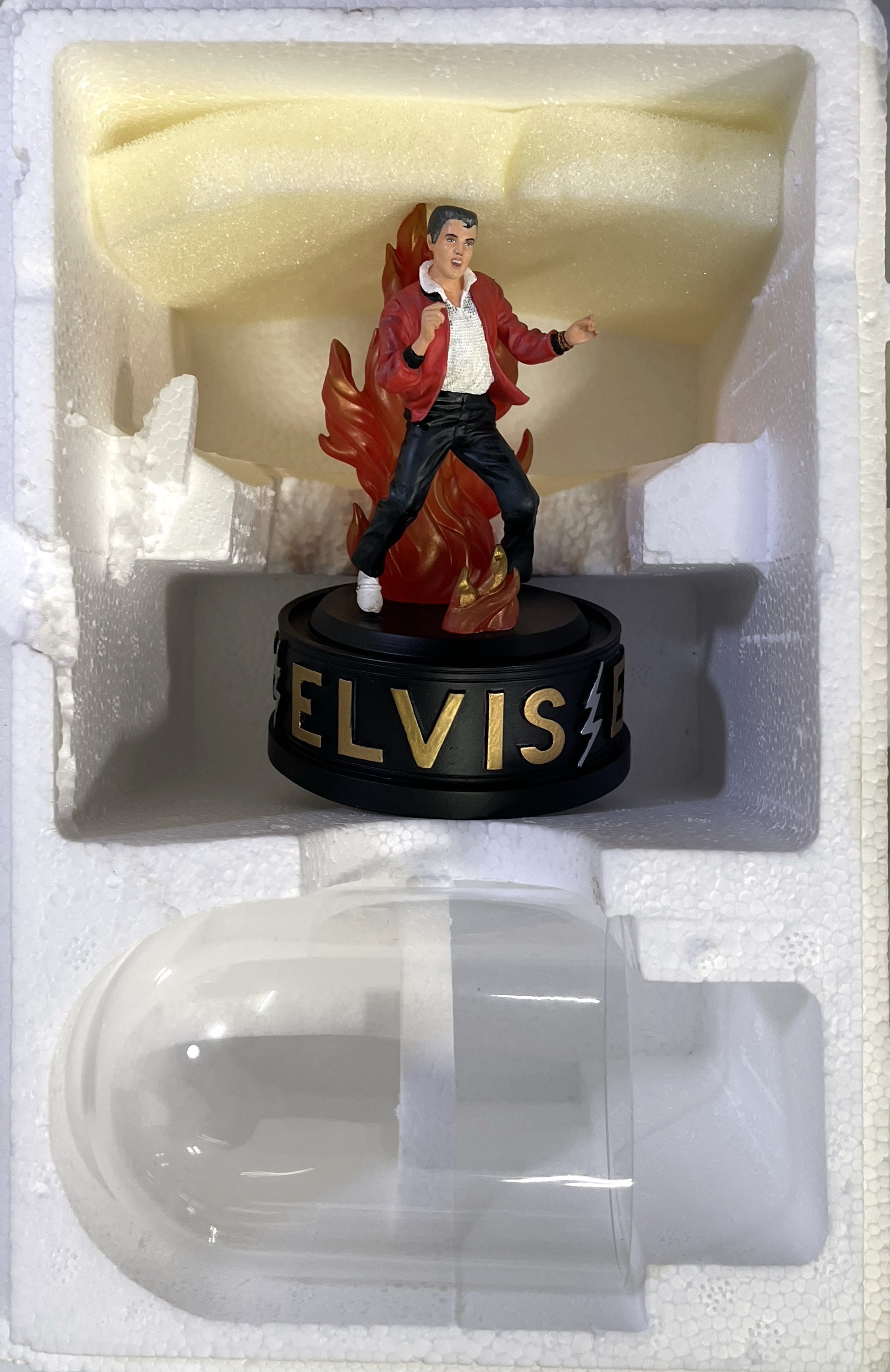 Lot 411 - ELVIS PRESLEY - FRANKLIN MINT DOME - SET OF