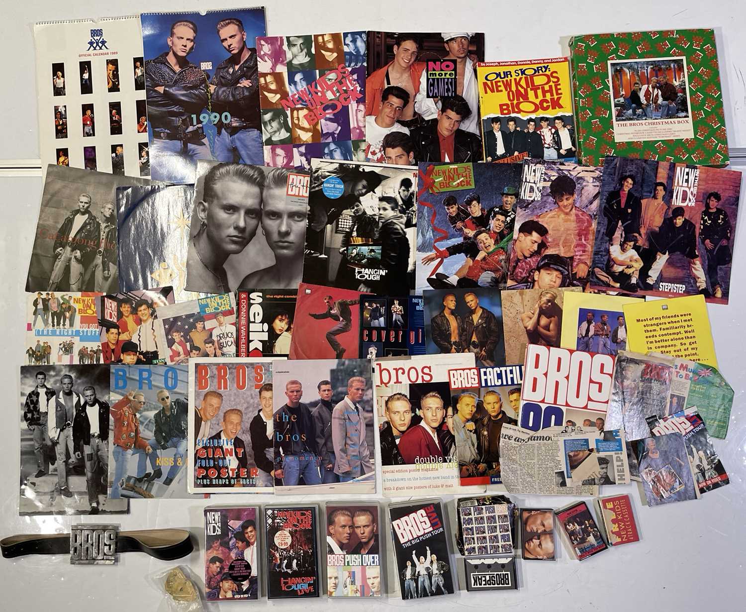 Lot 2360072 - BROS / NEW KIDS ON THE BLOCK - VINYL AND