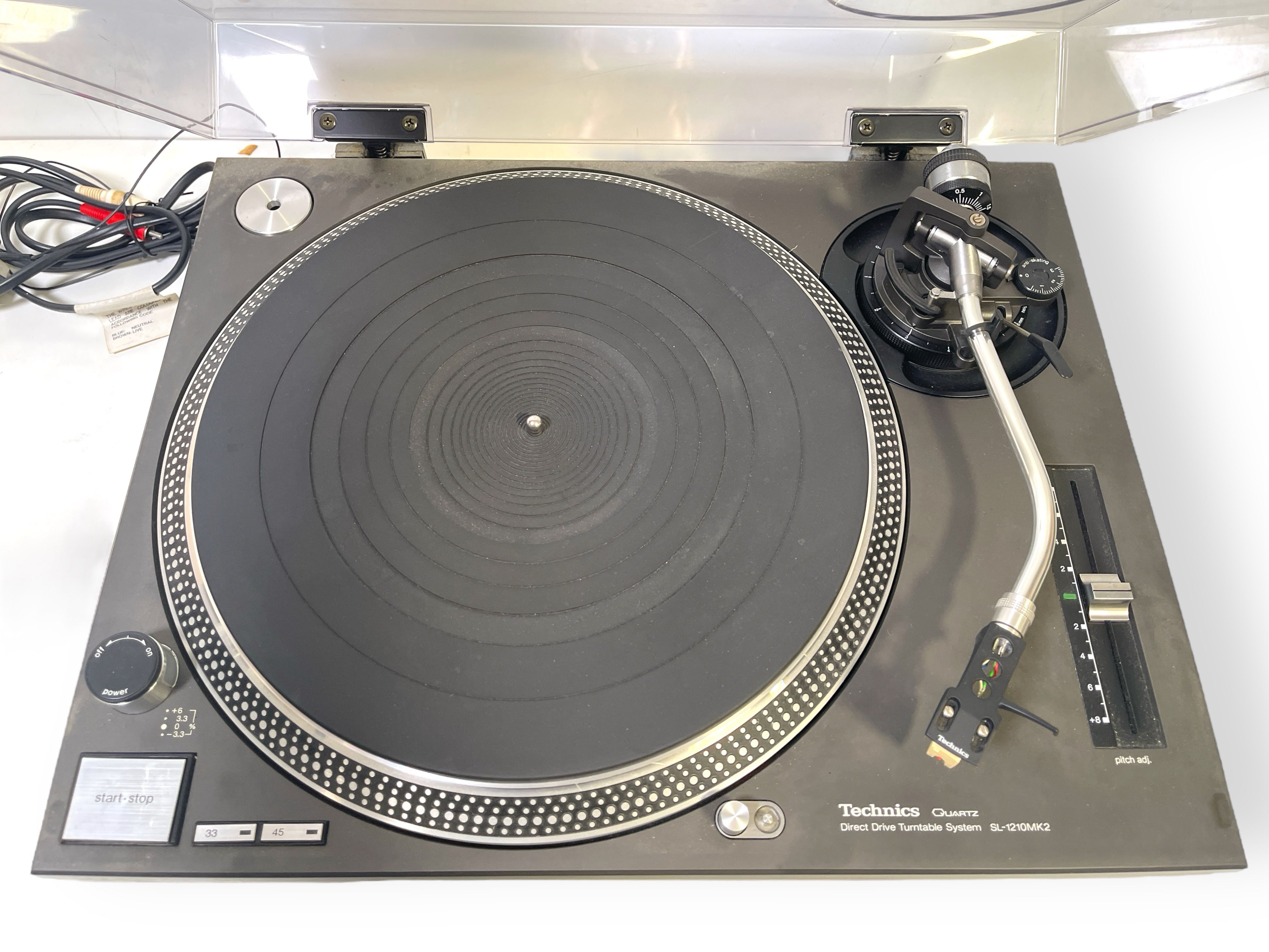 Lot 42 - TECHNICS SL-1210 MK2 TURNTABLE.