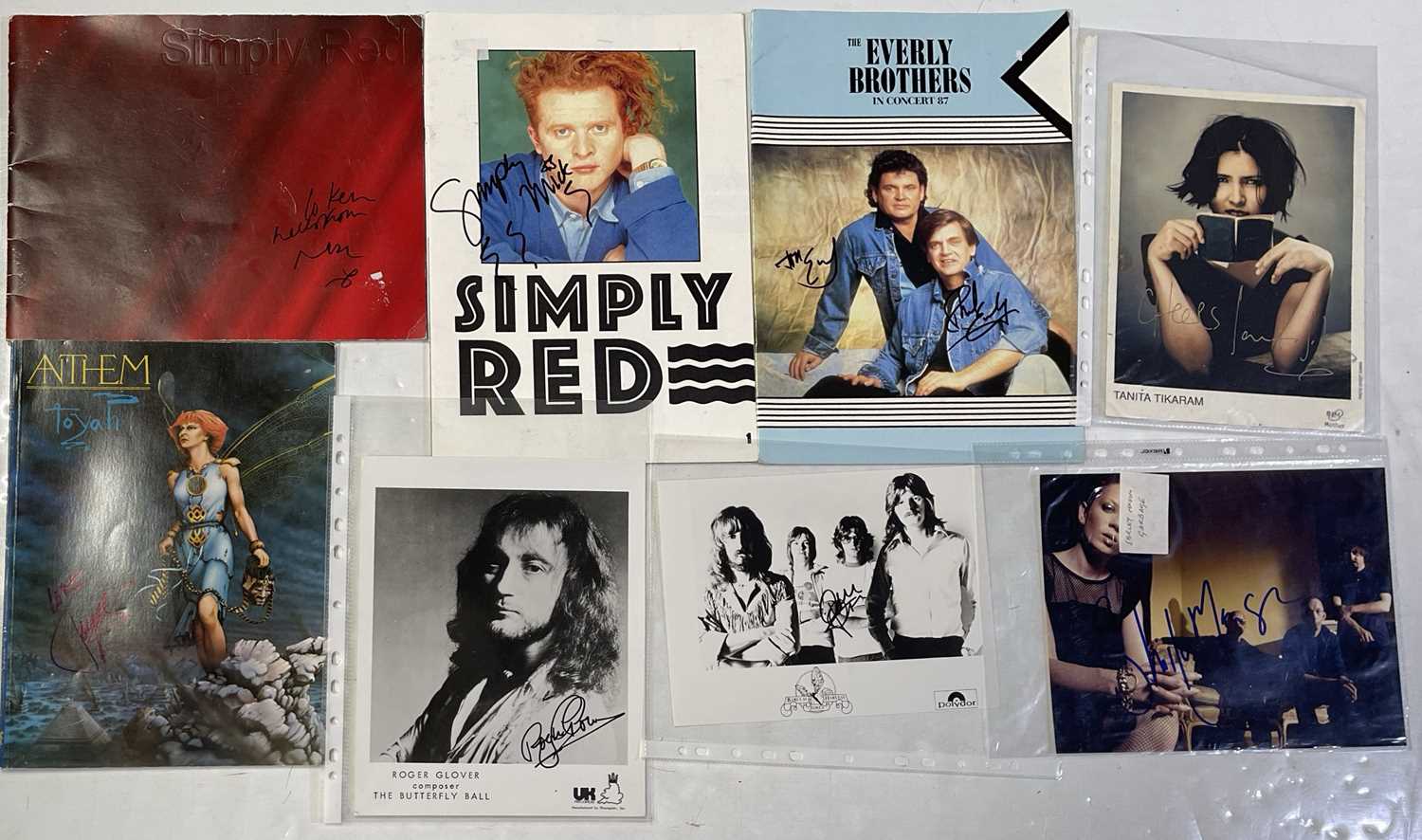 Lot 353 - AUTOGRAPH COLLECTION INC ROGER