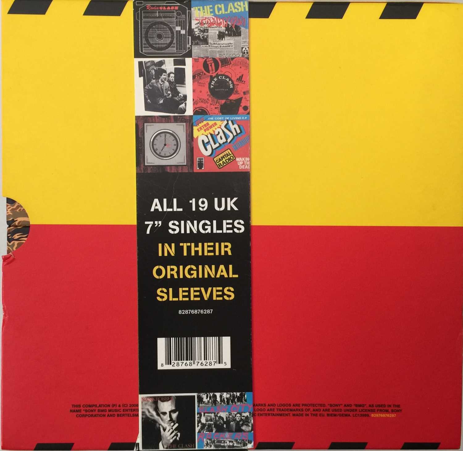 Lot 676 - THE CLASH - THE SINGLES BOX (82876876287)