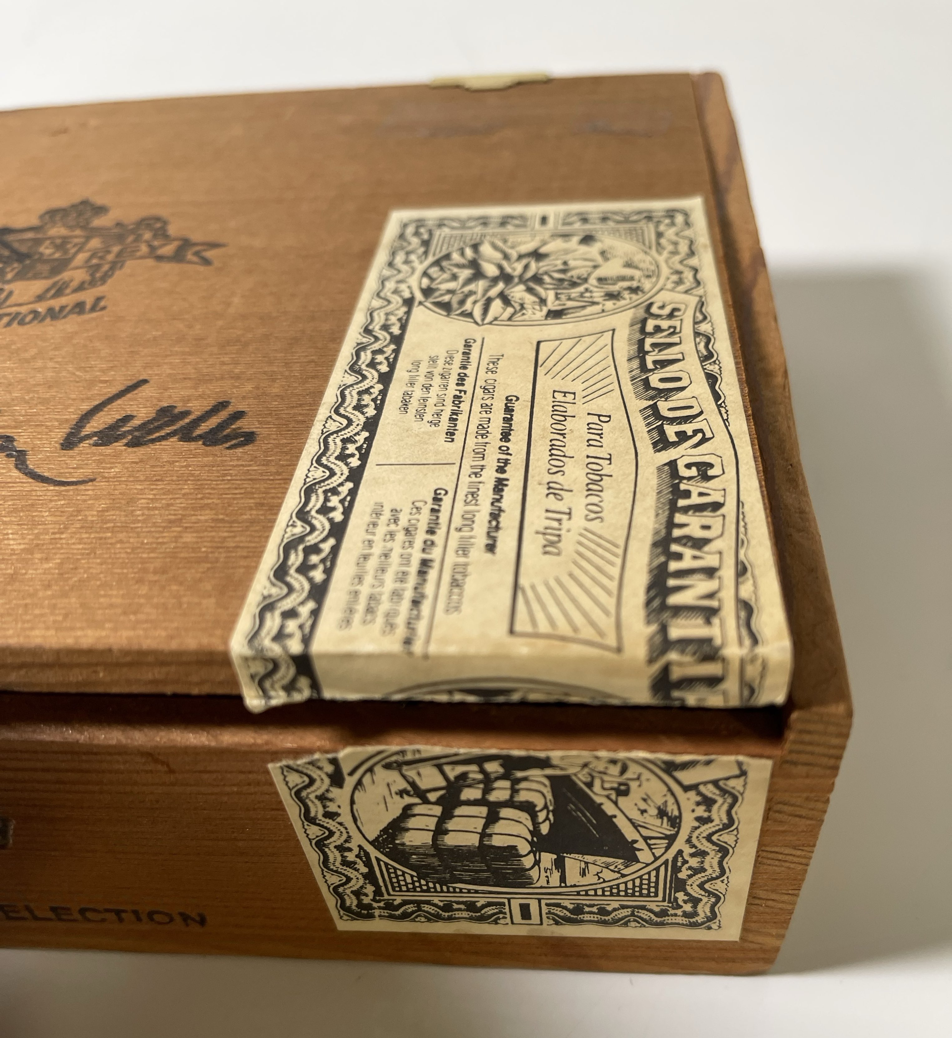 Lot 166 - ORSON WELLES - SIGNATURE AND SKETCH ON A