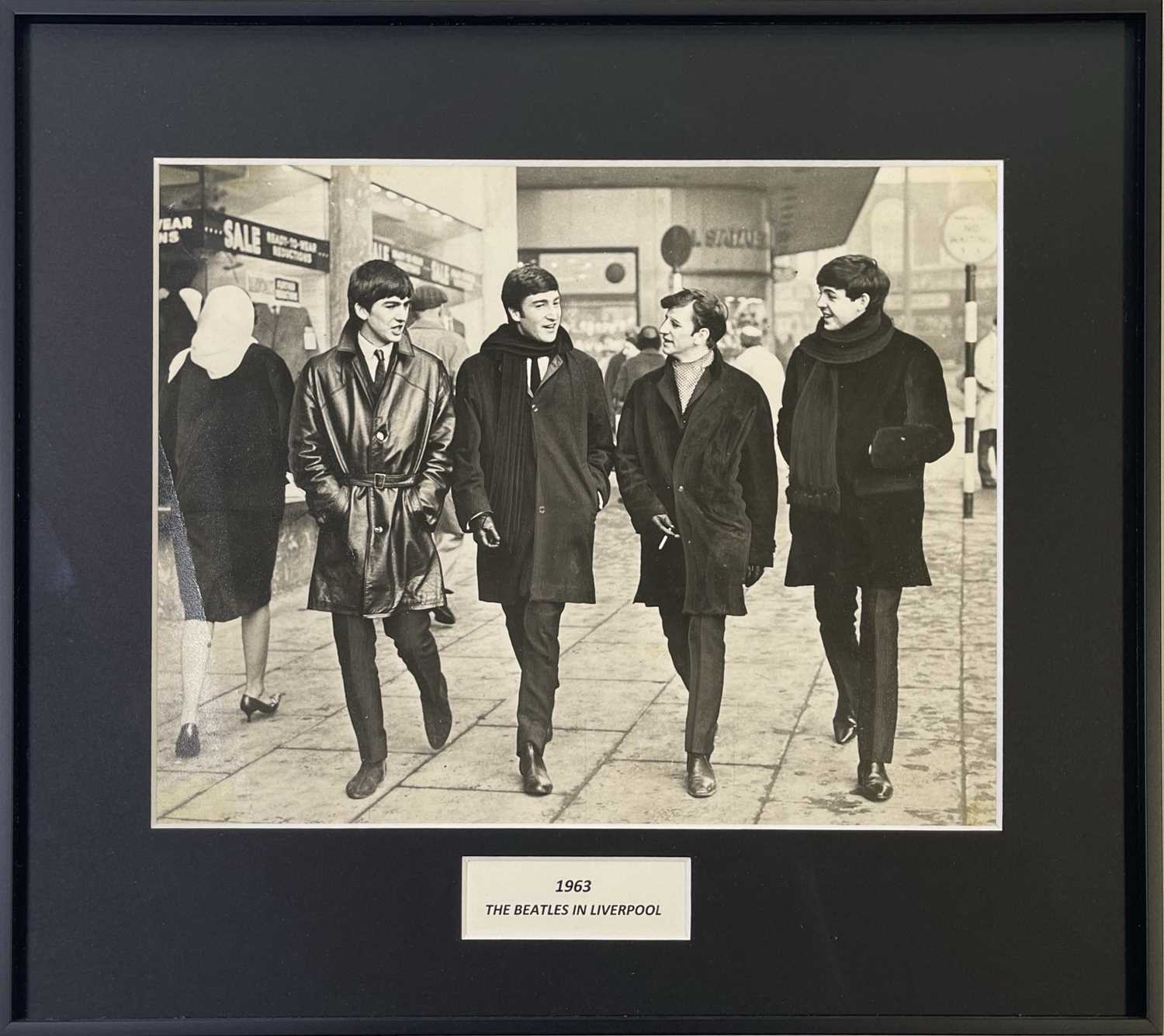 Lot 307 - THE BEATLES - ORIGINAL VINTAGE PHOTO OF THE