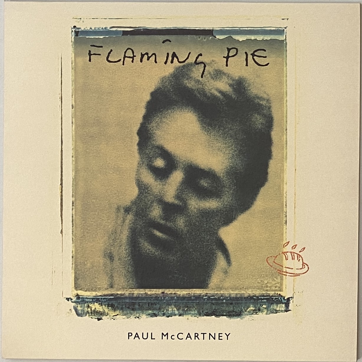 Lot 51 - PAUL MCCARTNEY - FLAMING PIE LP (ORIGINAL UK