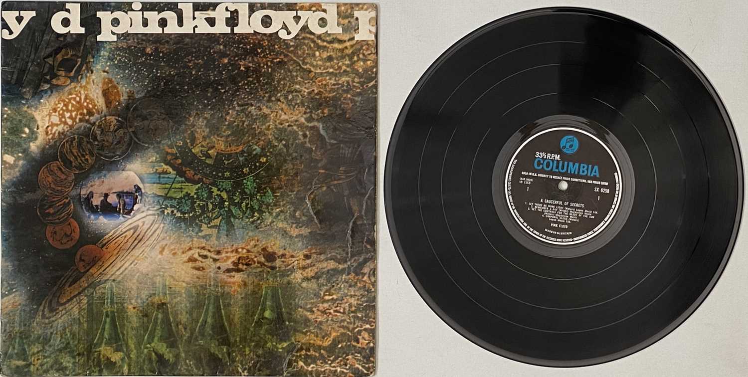 Lot 255 - PINK FLOYD - A SAUCERFUL OF SECRETS LP (UK