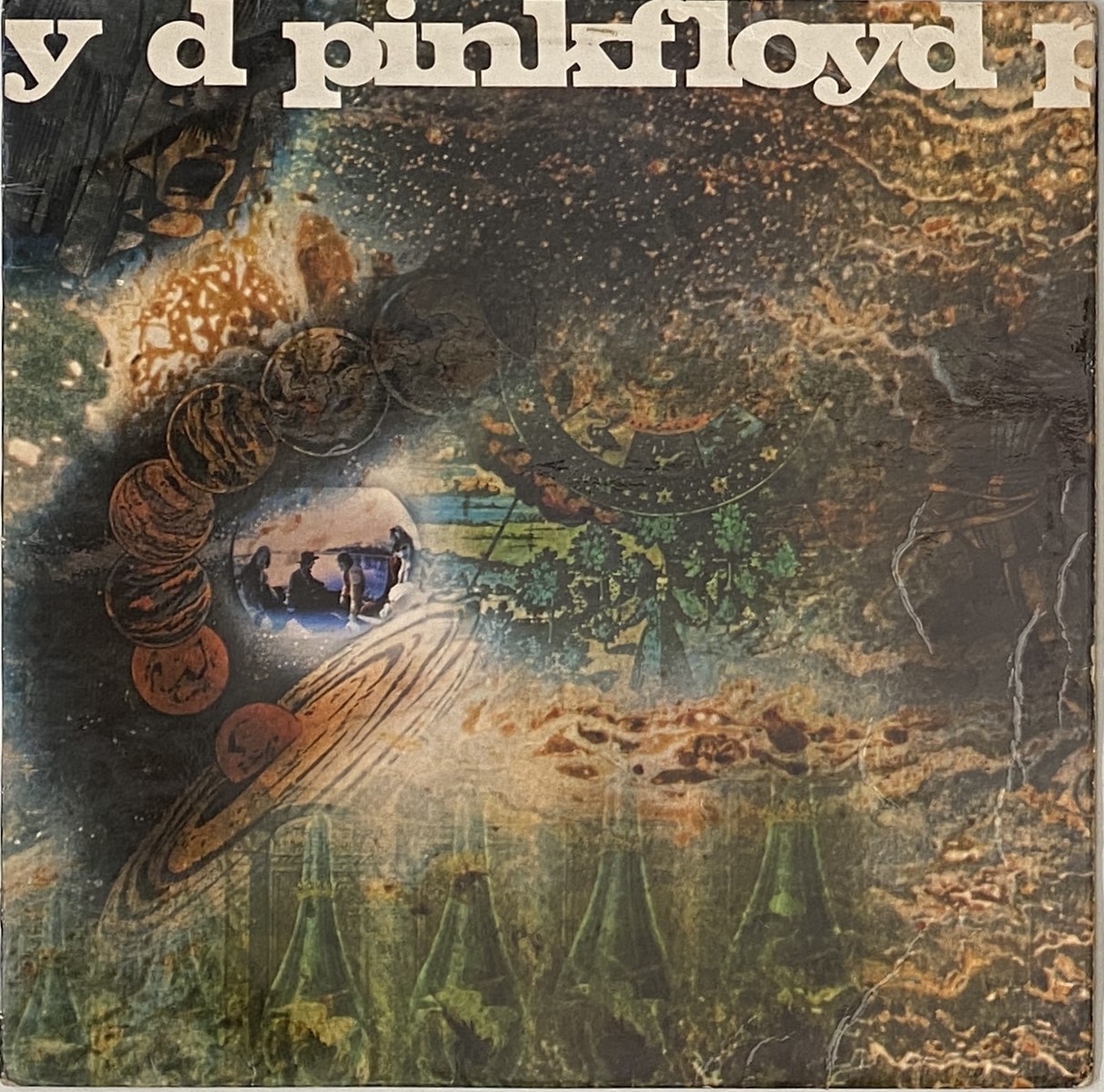 Lot 255 - PINK FLOYD - A SAUCERFUL OF SECRETS LP (UK
