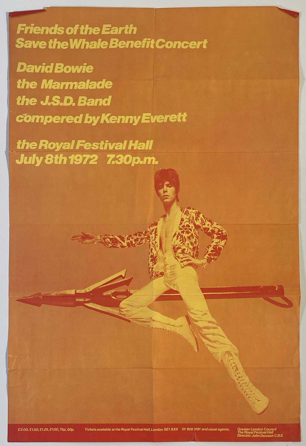 Lot 580 - DAVID BOWIE - A RARE FOLD OUT