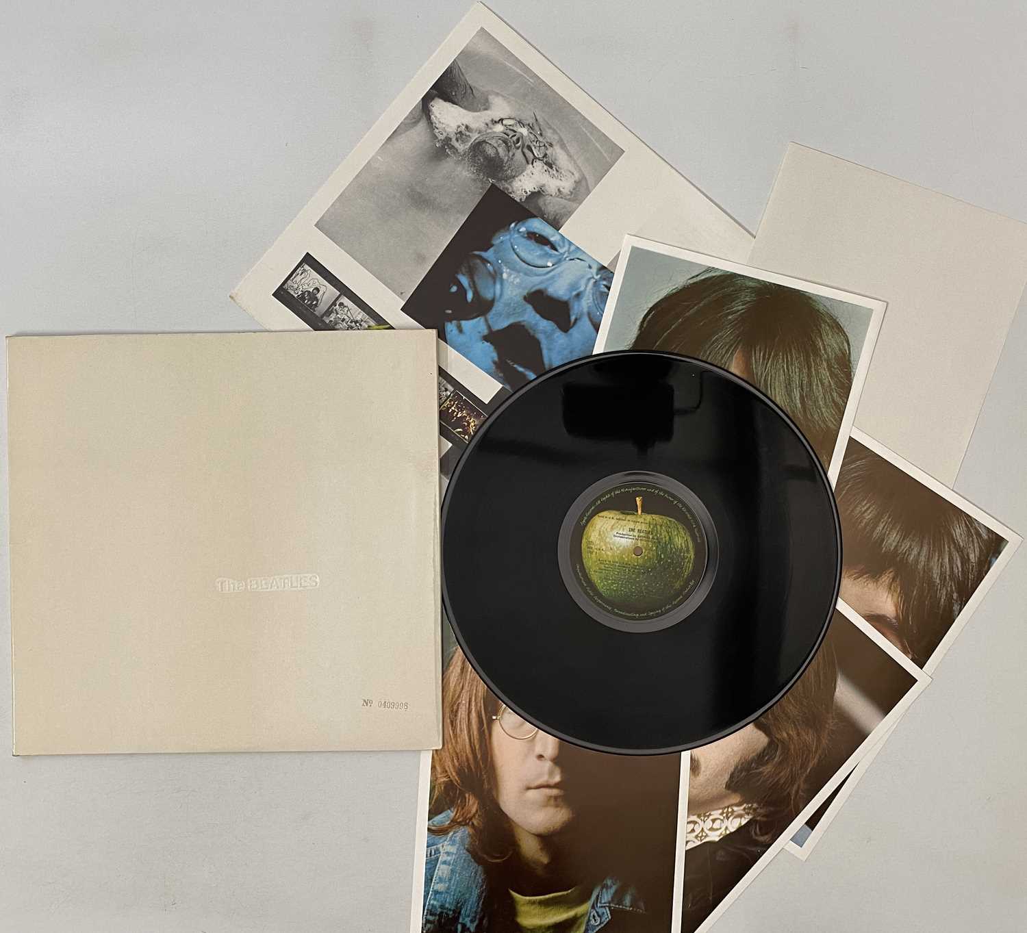 Lot 126 - THE BEATLES - WHITE ALBUM LP (UK COMPLETE