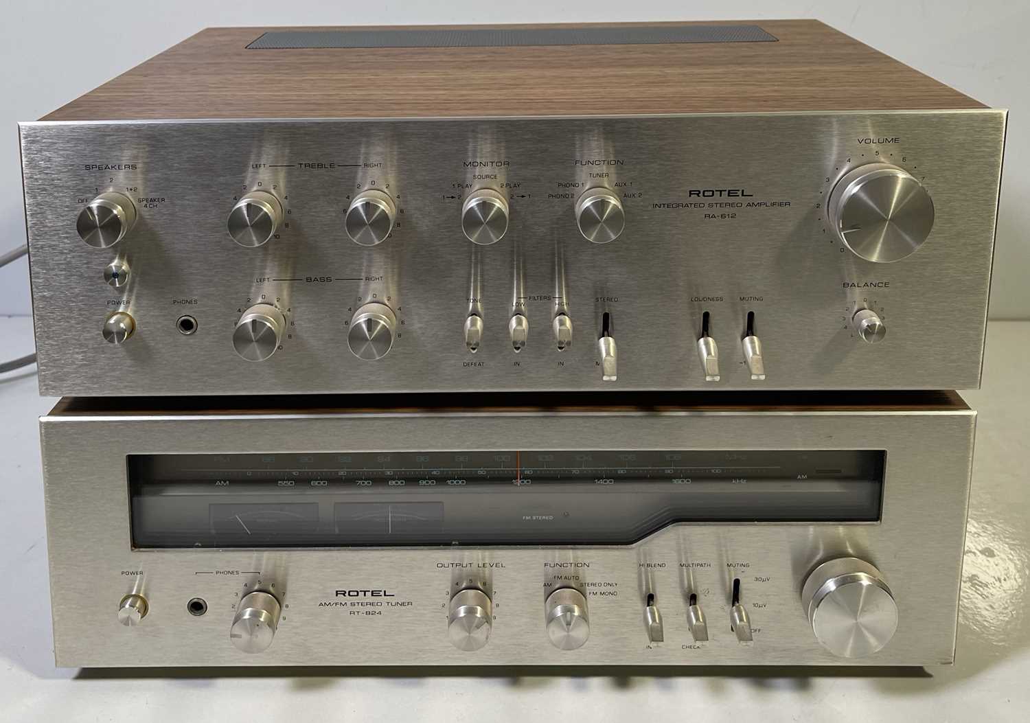 Lot 15 - ROTEL RT-824 STEREO TUNER & RA-612 STEREO