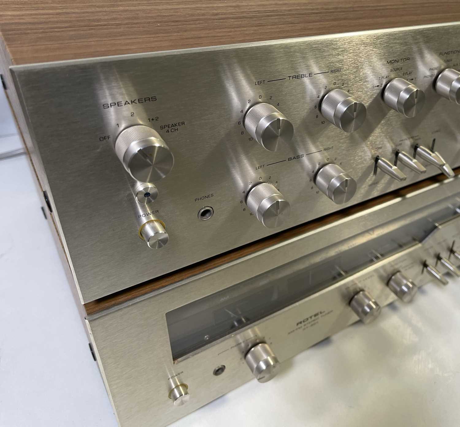 Lot 15 - ROTEL RT-824 STEREO TUNER & RA-612 STEREO