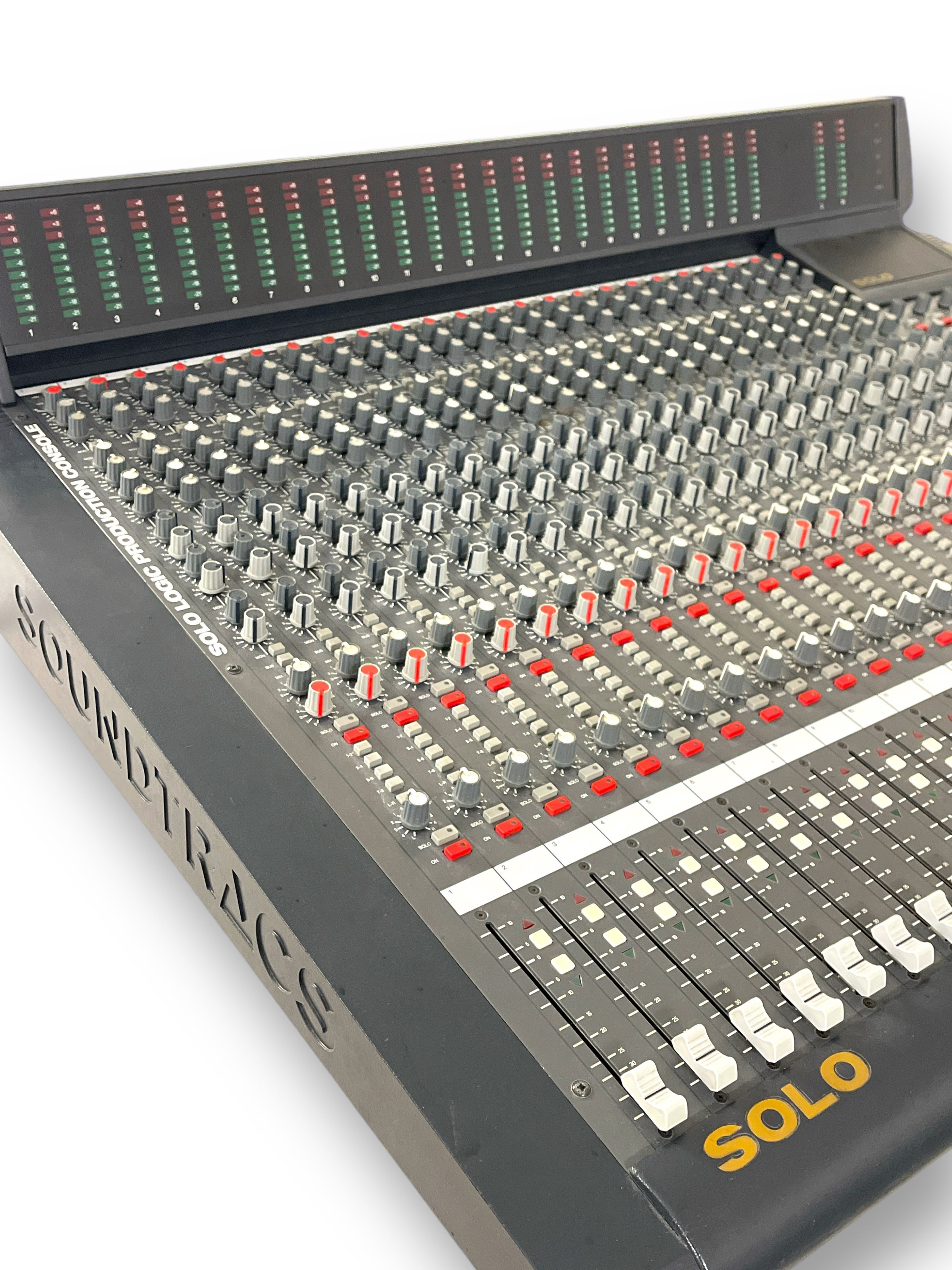 Lot 21 - SOUNDTRACS X-SOLOLOG 24 - PRODUCTION CONSOLE