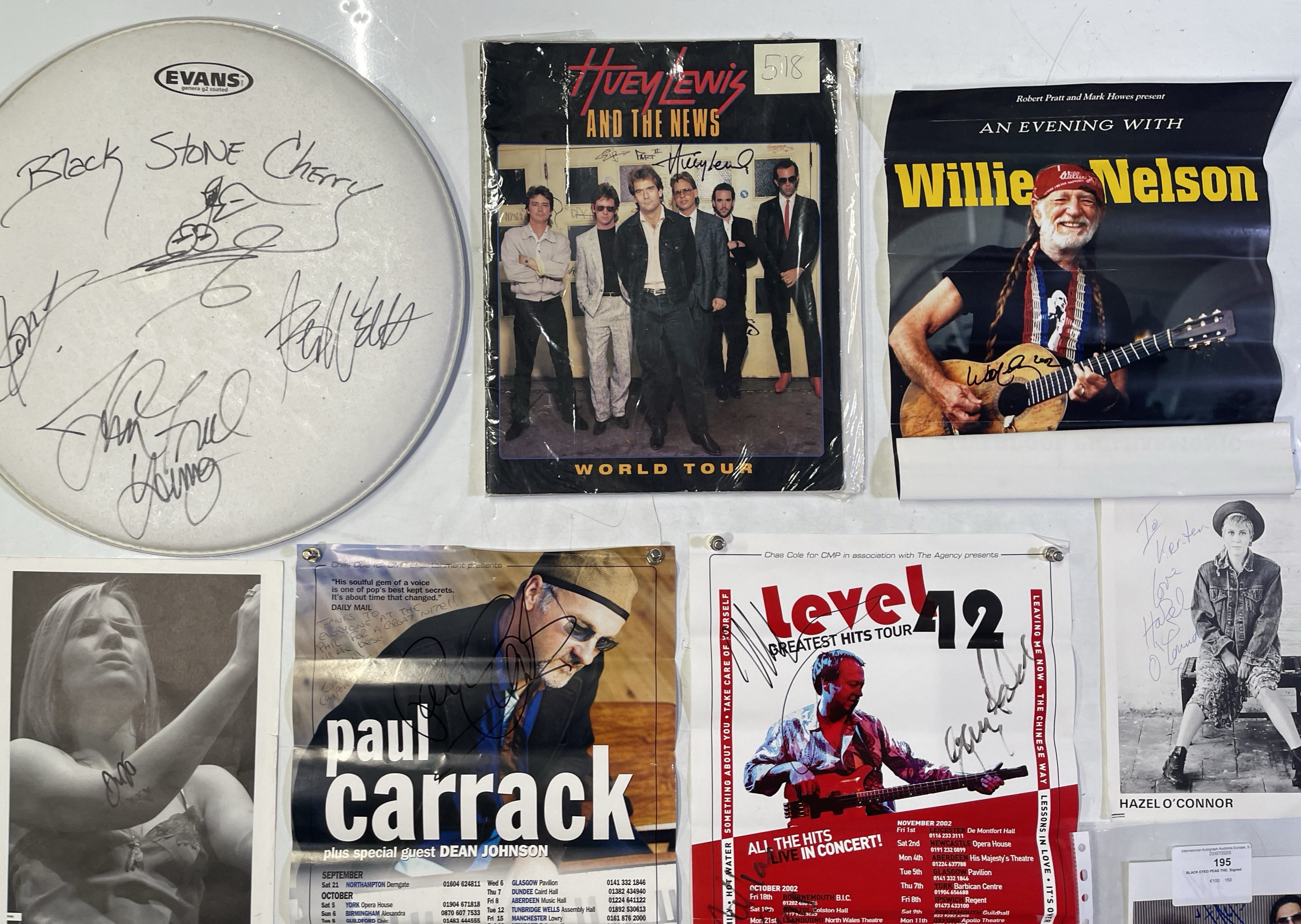 Lot 138 - AUTOGRAPH COLLECTION INC BLACK EYED PEAS.