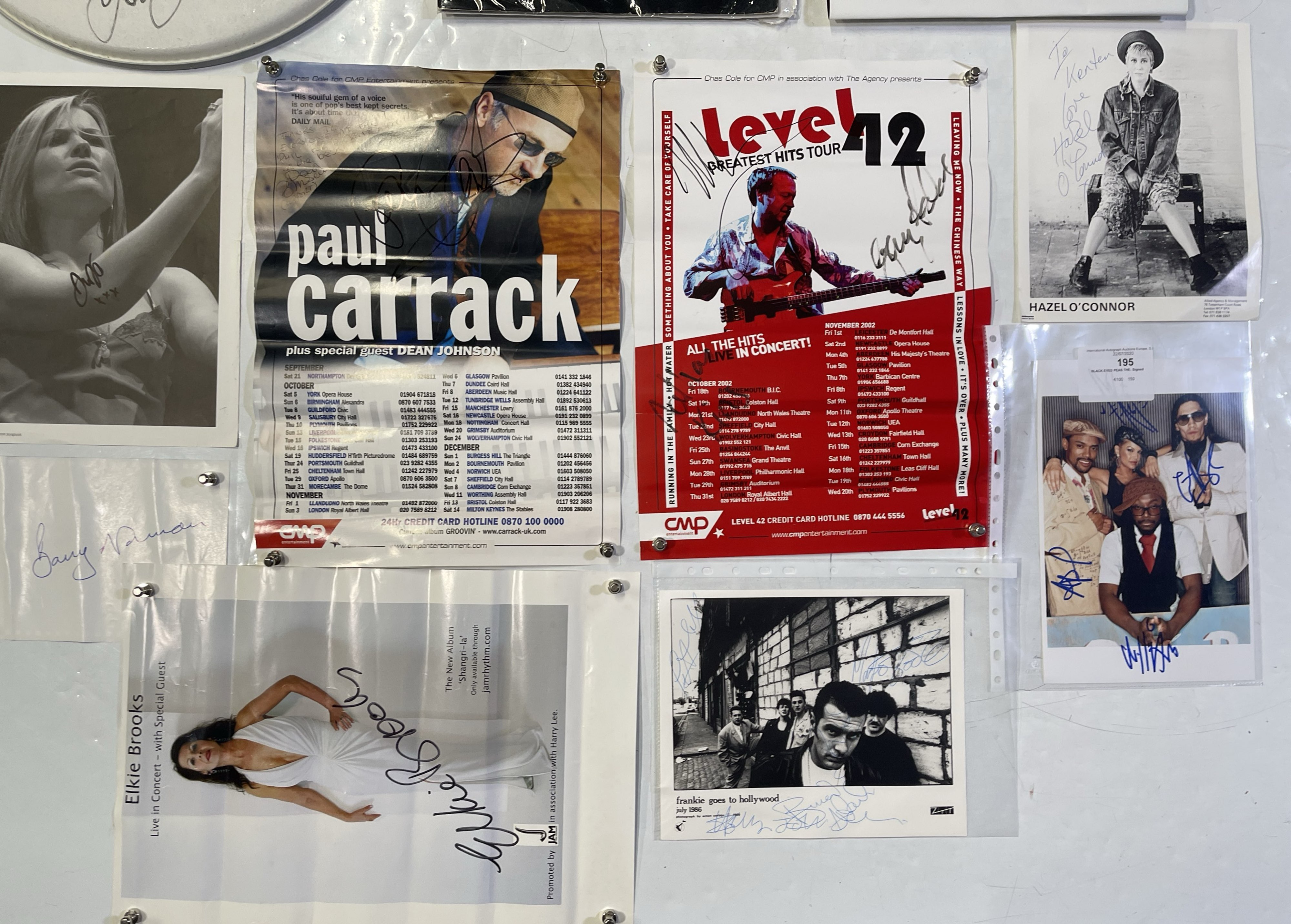 Lot 138 - AUTOGRAPH COLLECTION INC BLACK EYED PEAS.