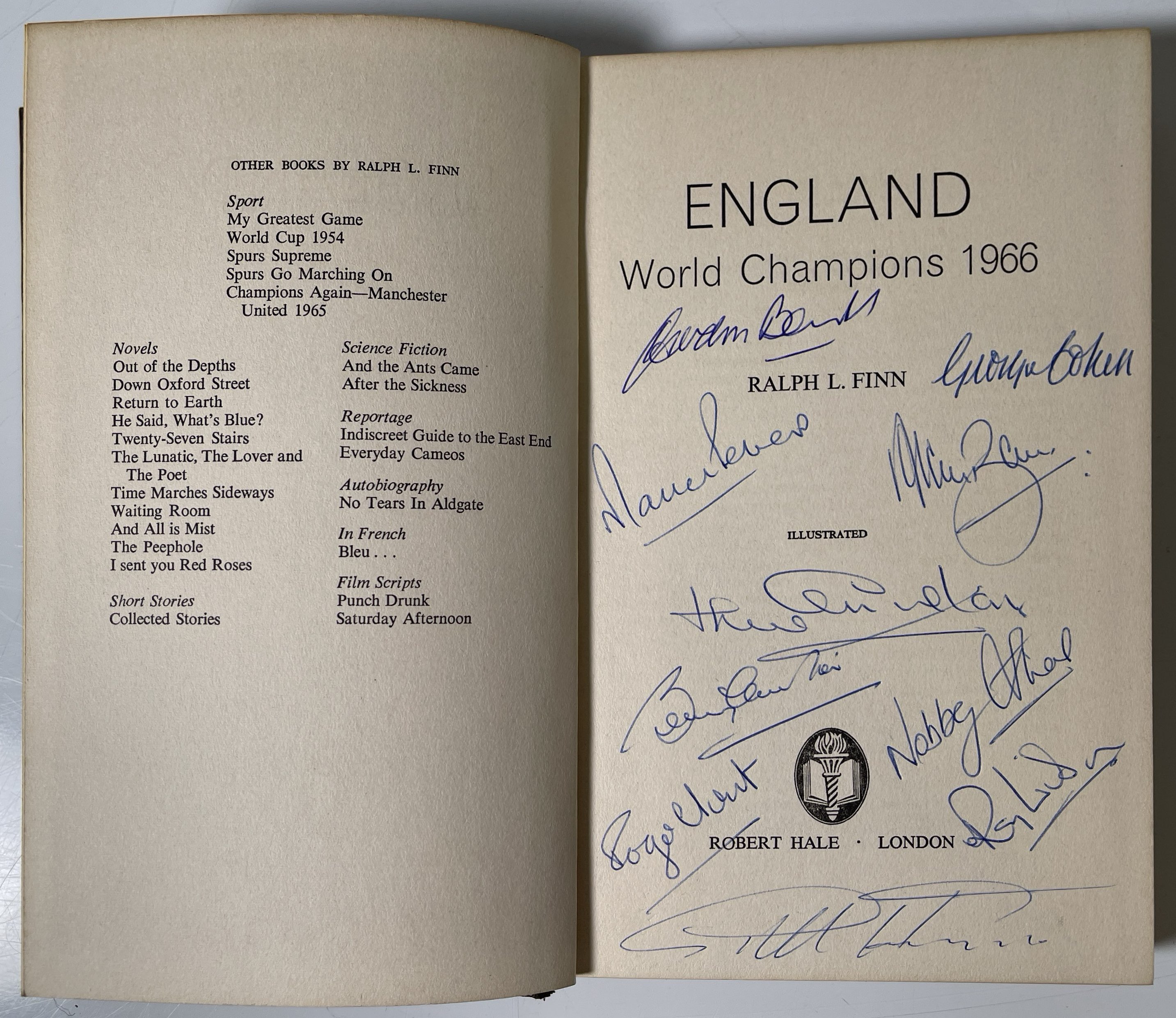 Lot 387 - FOOTBALL MEMORABILIA - ENGLAND WORLD CUP