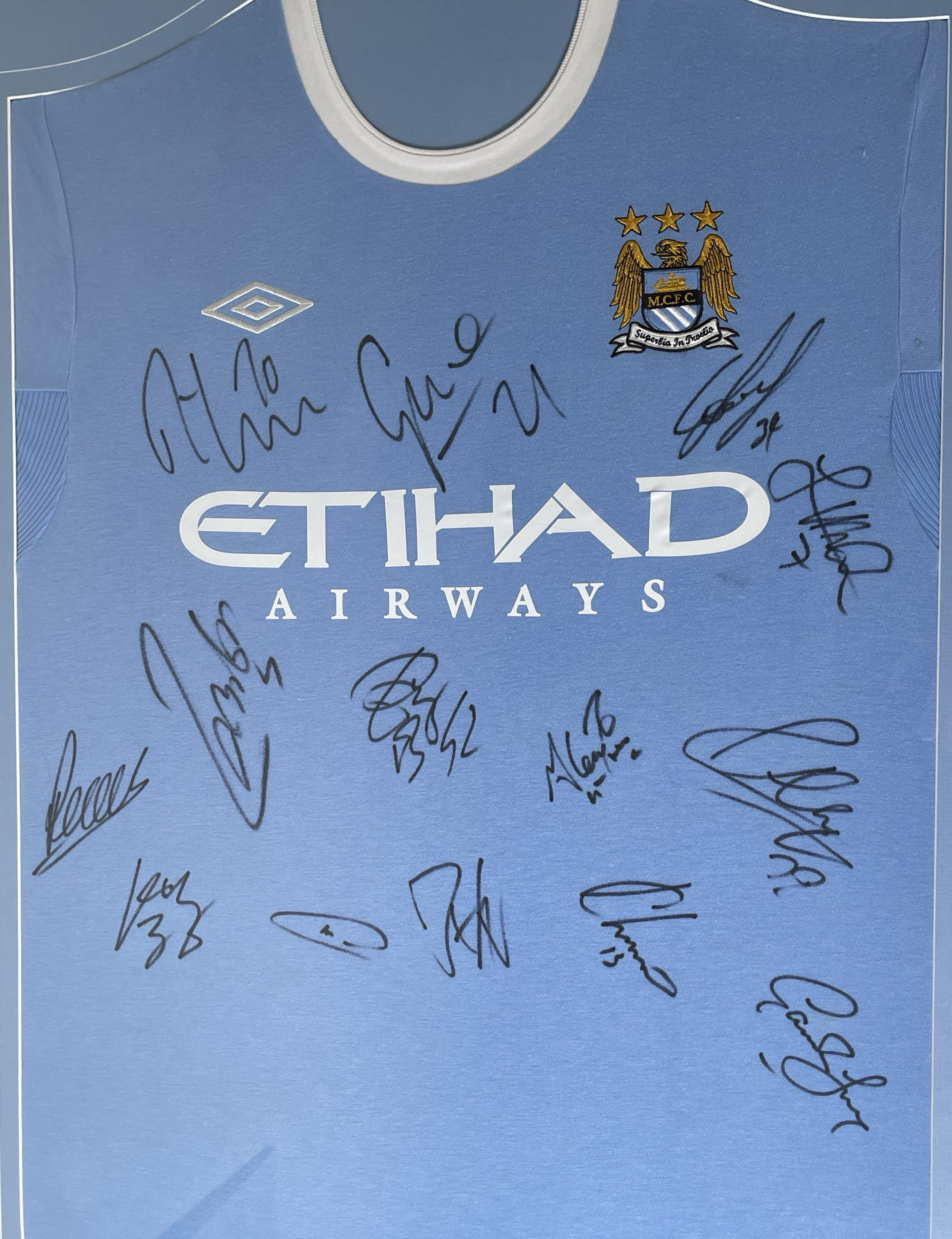 Lot 417 - FOOTBALL MEMORABILIA - MANCHESTER CITY