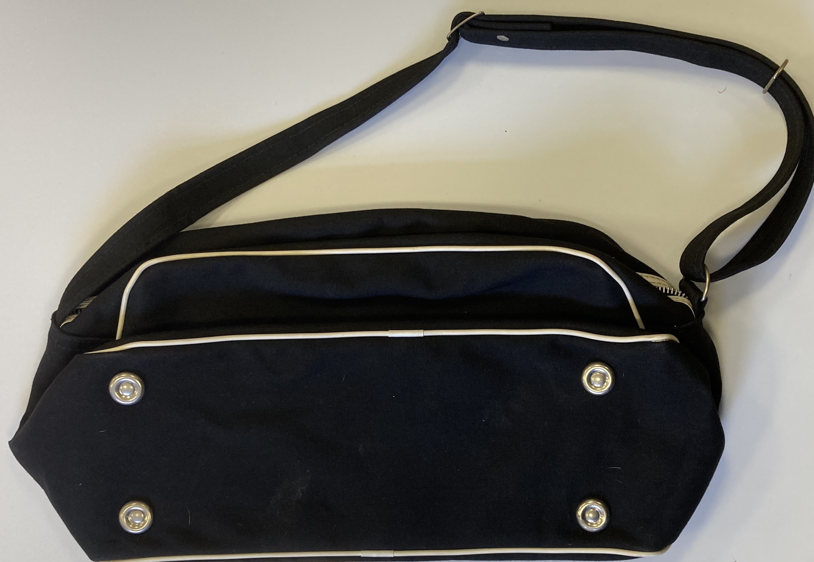 Lot 155 - BEATLES - BRITISH EUROPEAN AIRWAYS FLIGHT