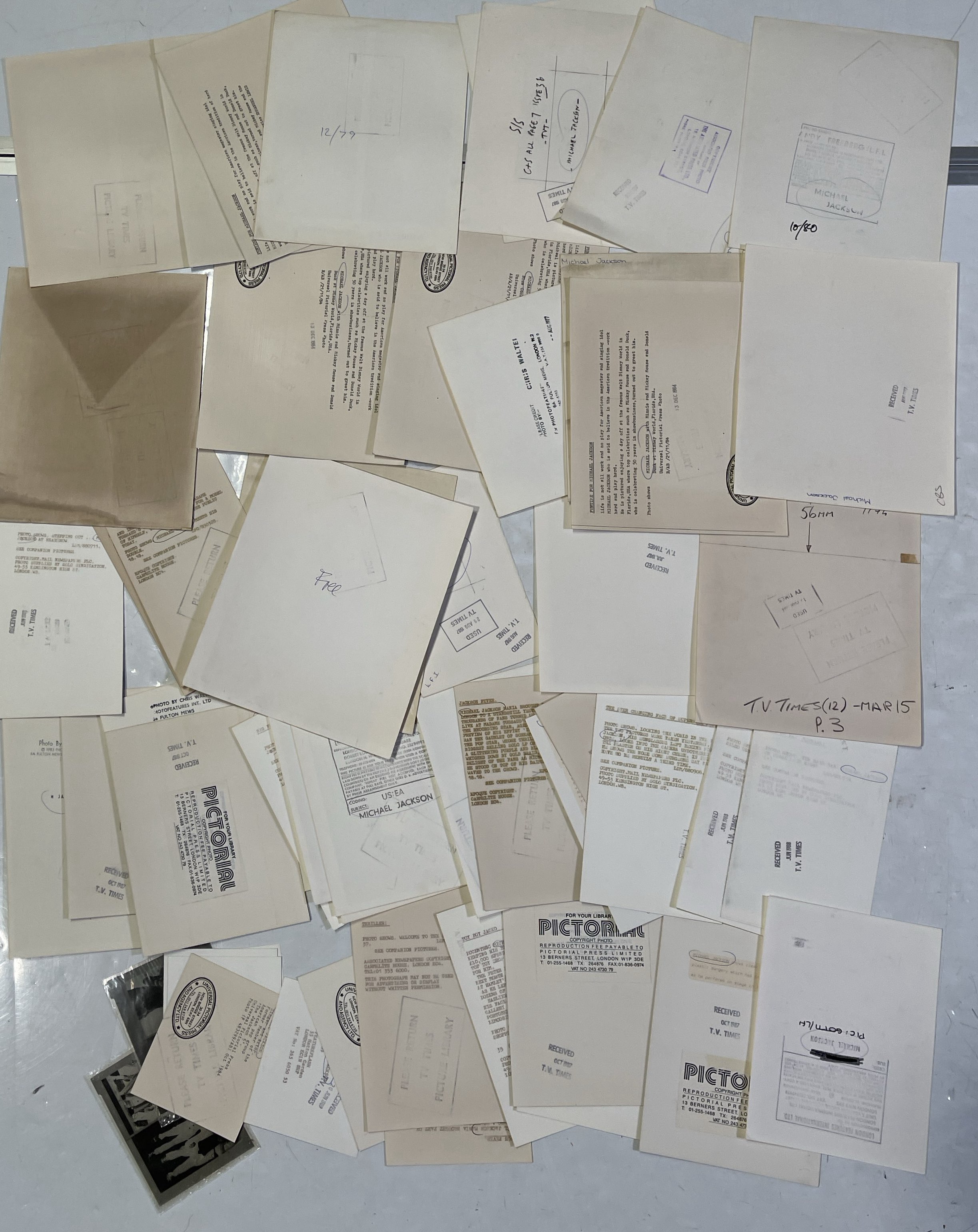 Lot 133 - MICHAEL JACKSON - LARGE COLLECTION OF