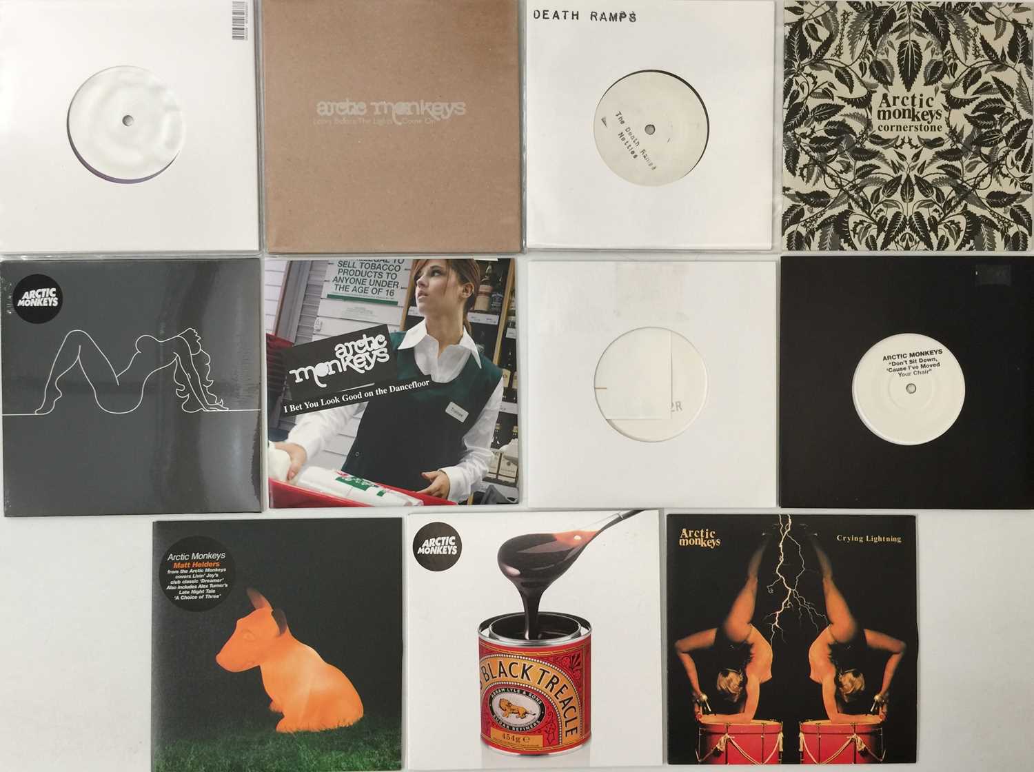 Lot 462 - ARCTIC MONKEYS AND RELATED 7" COLLECTION