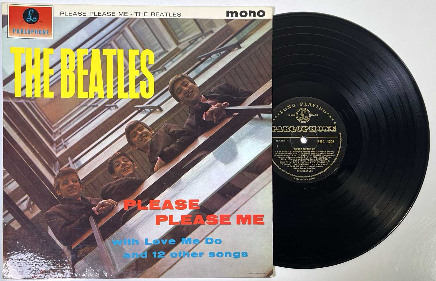 Lot 133 - THE BEATLES - PLEASE PLEASE ME LP (2ND UK