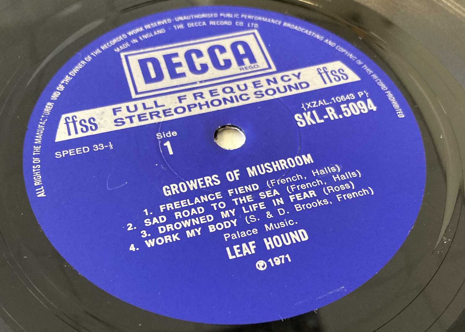 Lot 148 - LEAF HOUND - GROWERS OF MUSHROOM LP