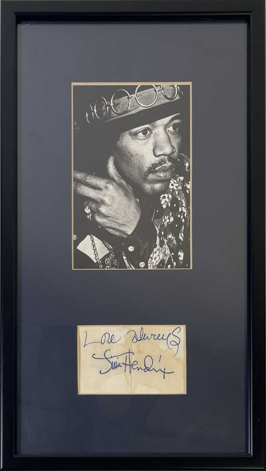 Lot 467 - JIMI HENDRIX - SIGNED CARD.