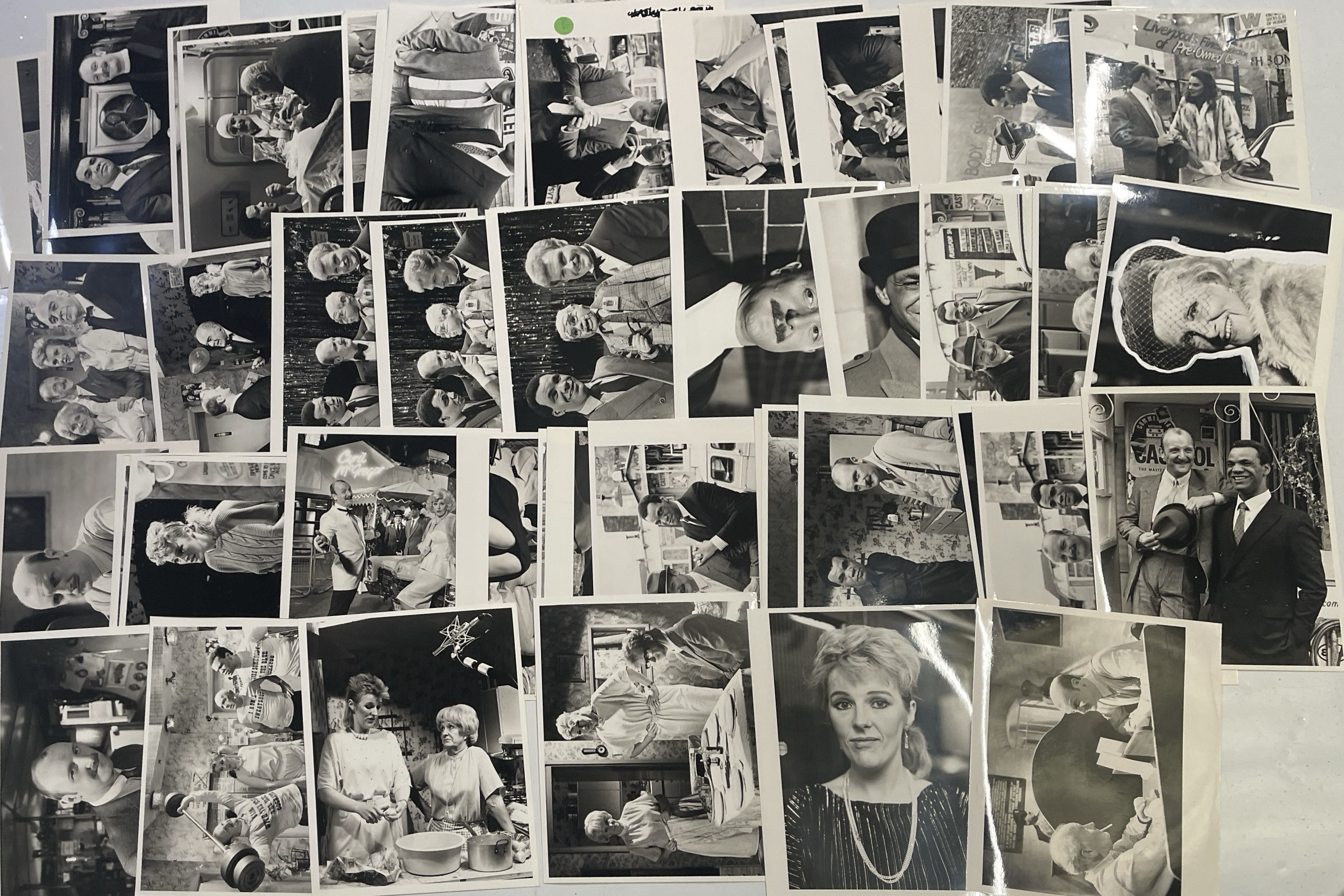 Lot 173 - CLASSIC TELEVISION PROGRAMMES - LARGE