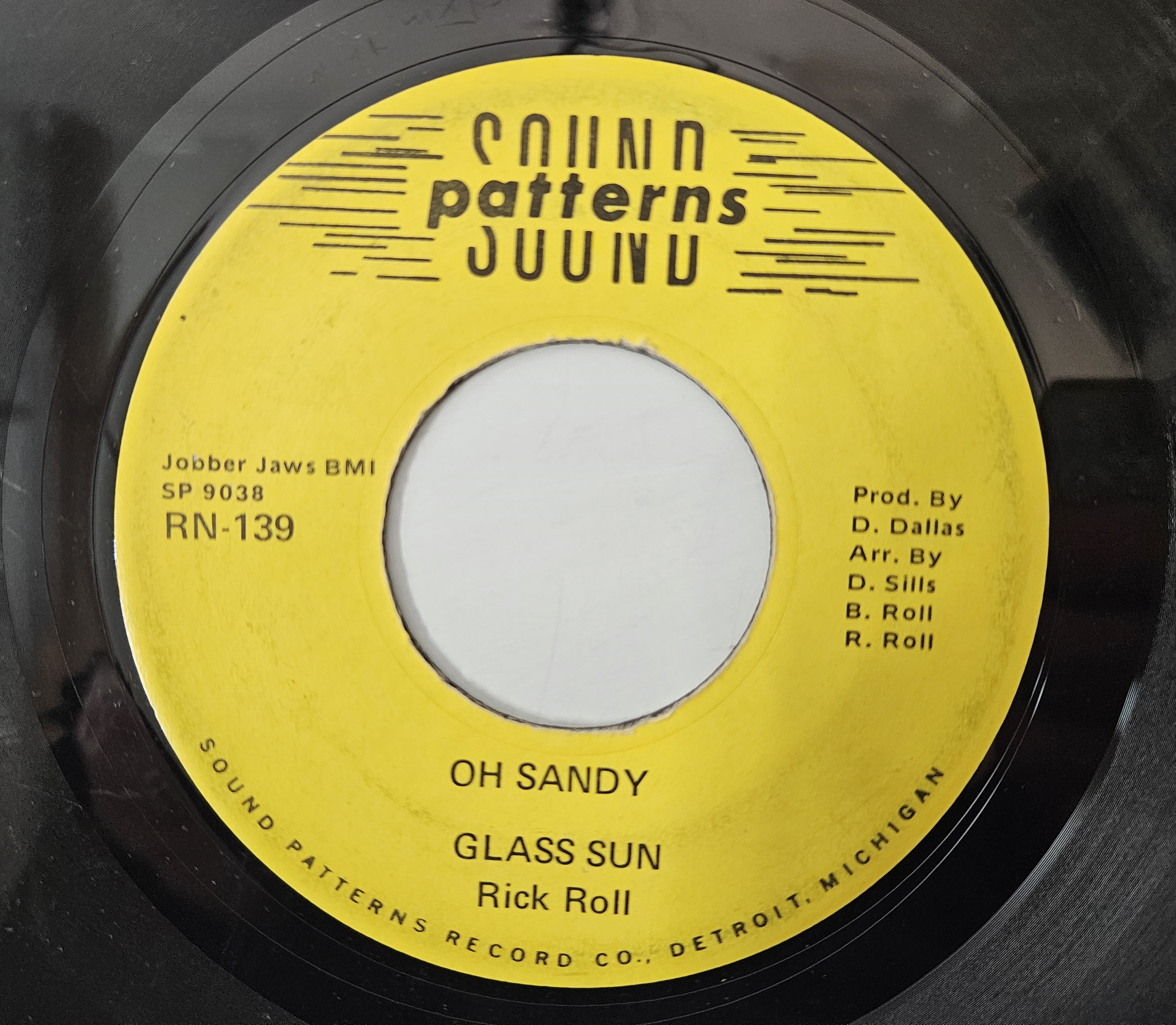 Lot 317 - GLASS SUN - SILENCE OF THE MORNING 7"