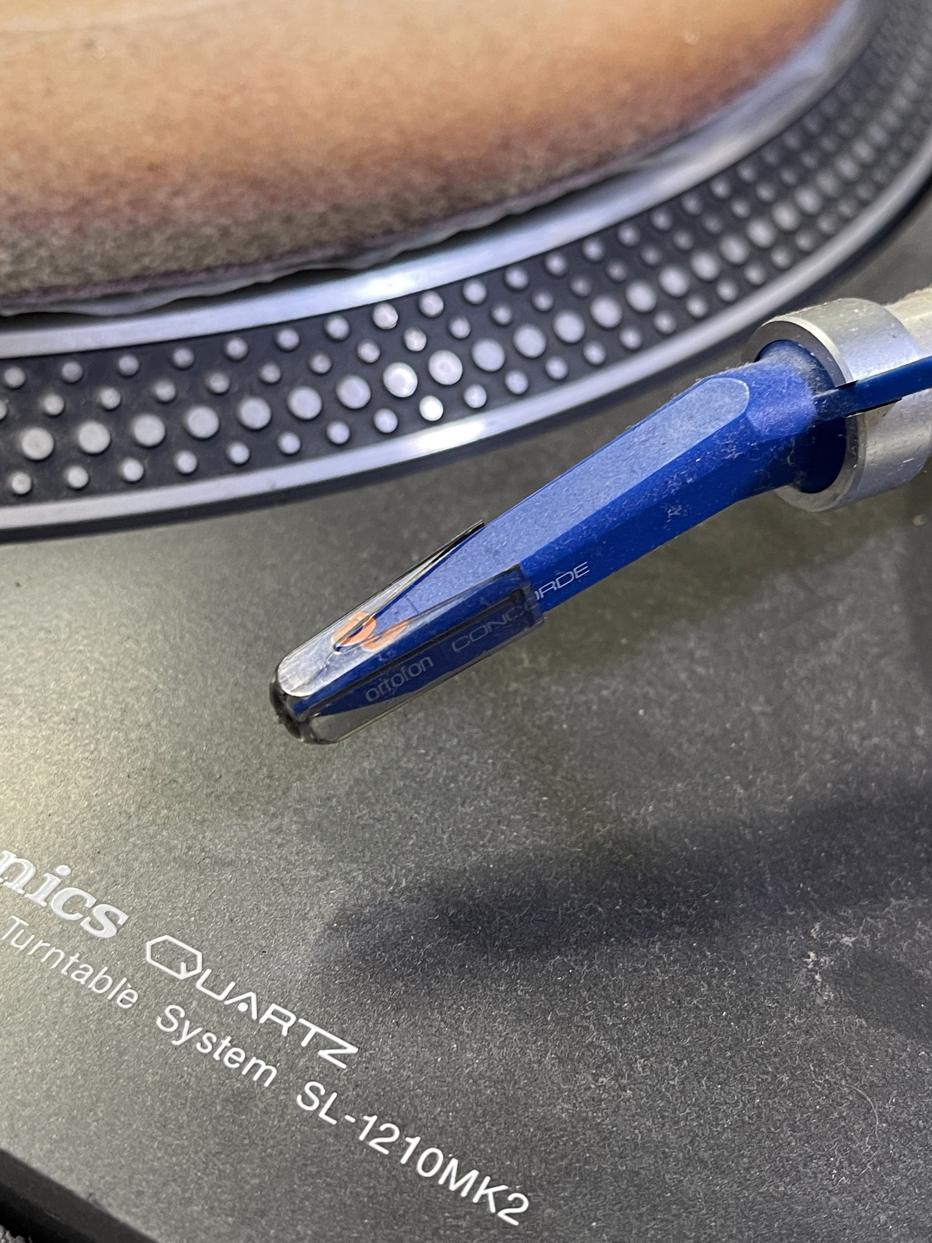 Lot 4 - TECHNICS SL-1210MK2 TURNTABLES - PAIR